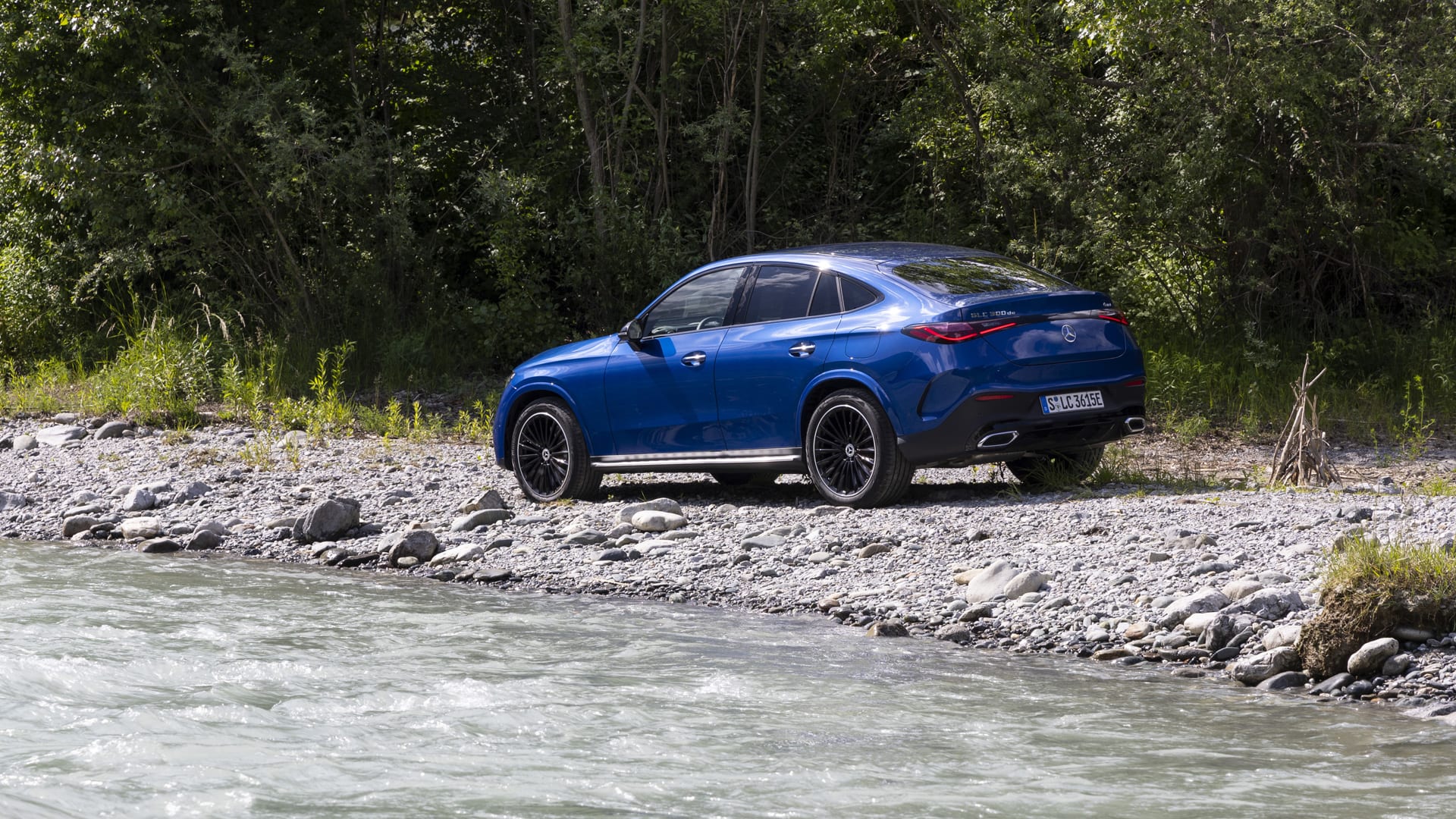 2024 Mercedes-Benz GLC 300 Coupe First Drive Review: Redesigned with the same blueprints - Autoblog