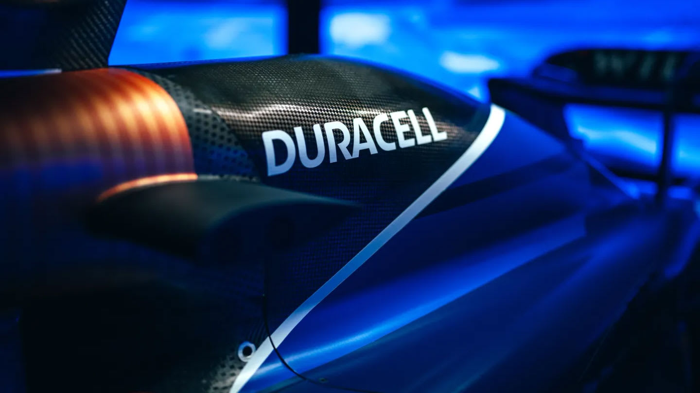 Williams F1 debuts FW46 livery that looks to the past and future - Autoblog