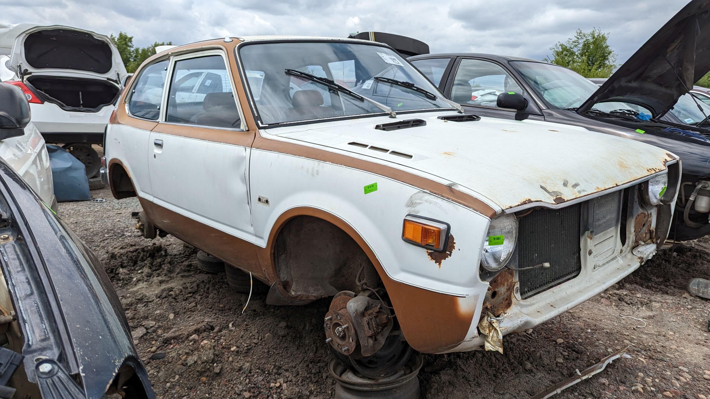 Junkyard Gem: 1976 Honda Civic Hatchback - Autoblog
