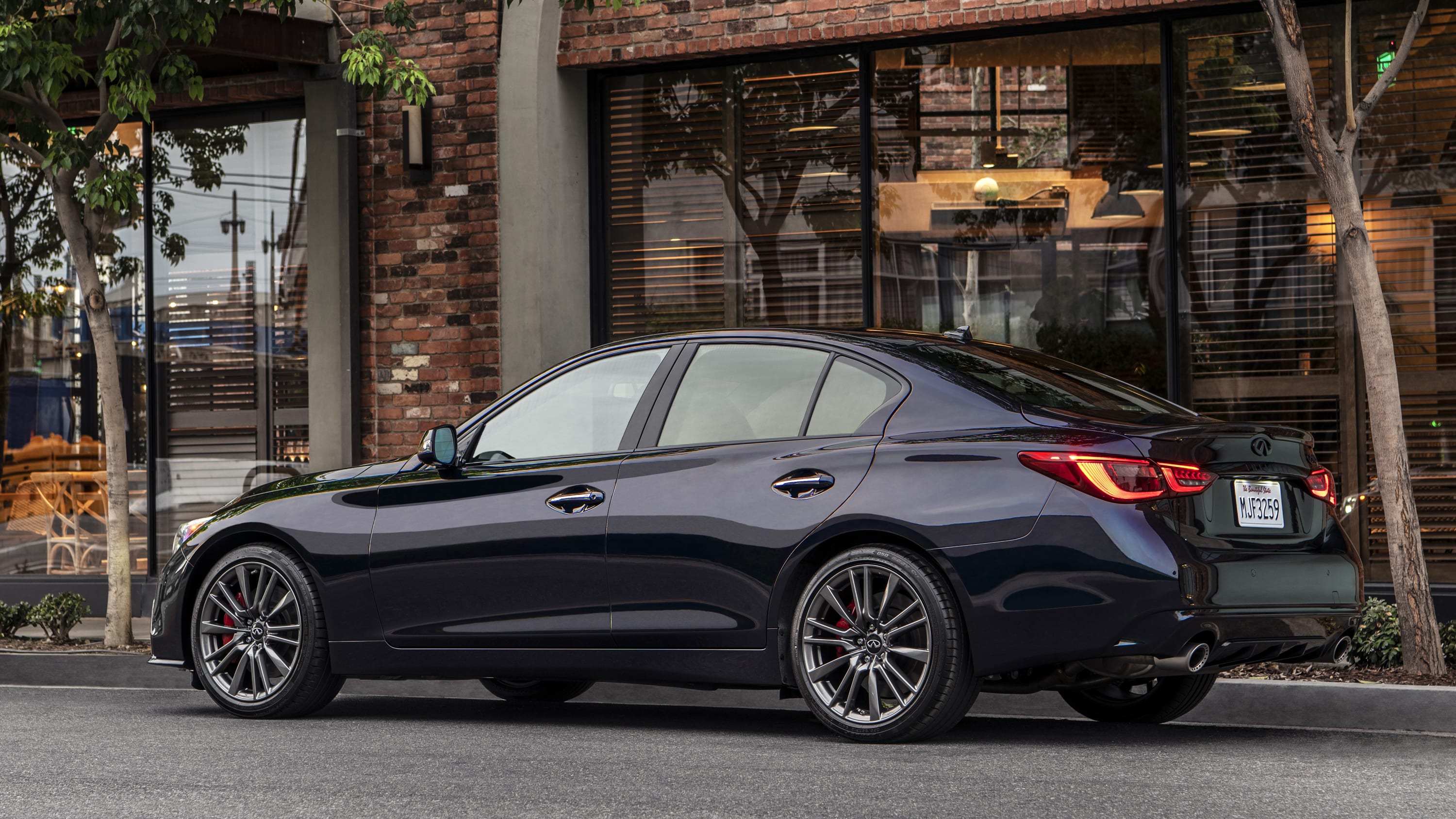 Infiniti Q50 finally gets the death it has craved, won't make it to ...