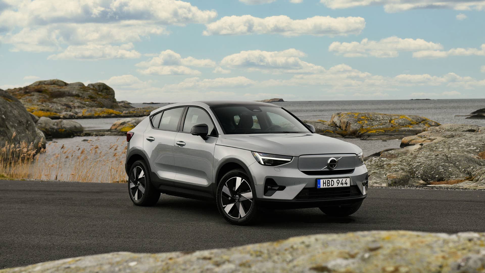 2024 Volvo C40 and XC40 Recharge First Drive Review: Back to the RWD ...