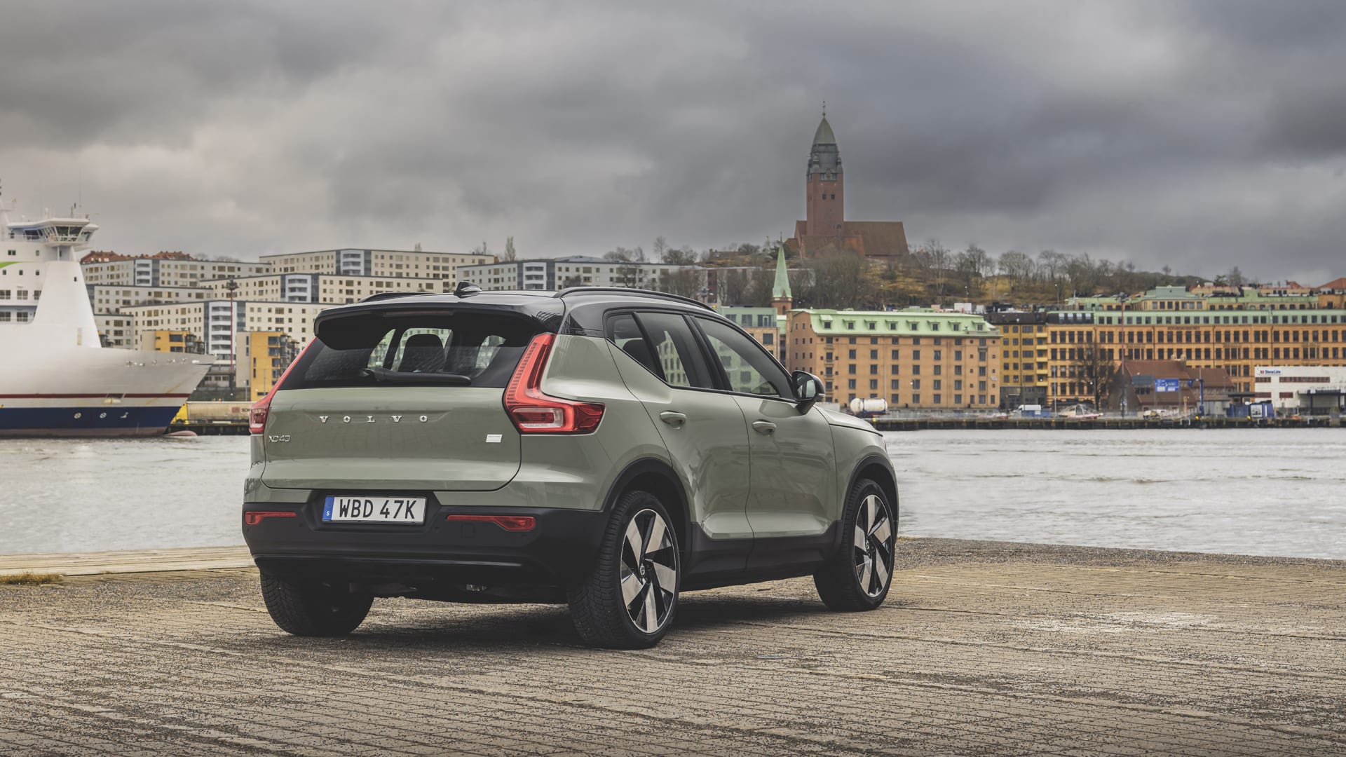 2024 Volvo C40 and XC40 Recharge First Drive Review: Back to the RWD future - Autoblog