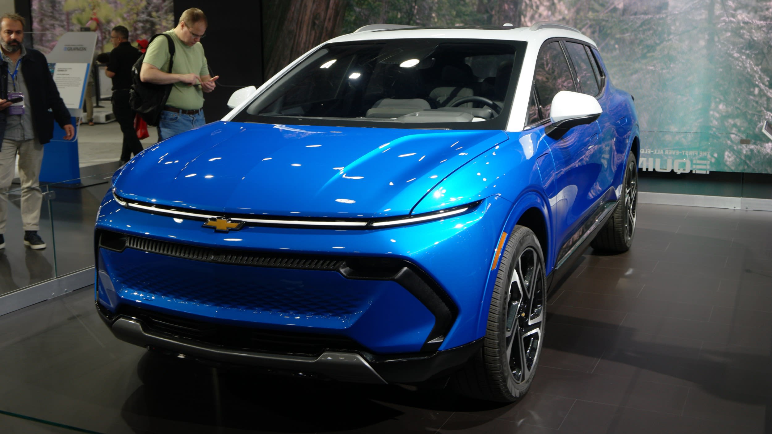 Chevy prices 2024 Equinox EV lineup; $35K model to launch late 2024 ...