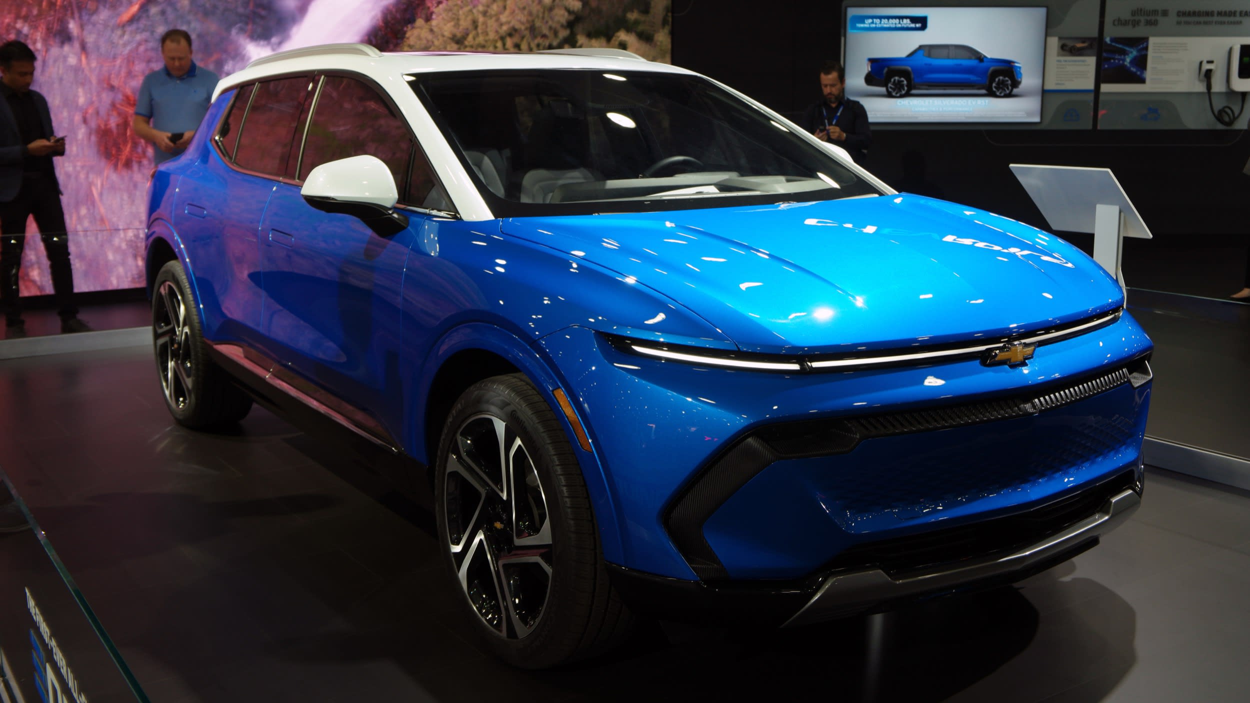 Chevy prices 2024 Equinox EV lineup; $35K model to launch late 2024 ...