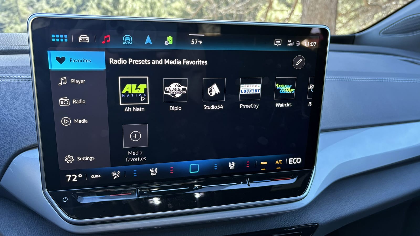 2024 Volkswagen ID.4 Review: More power and interior updates yield a ...