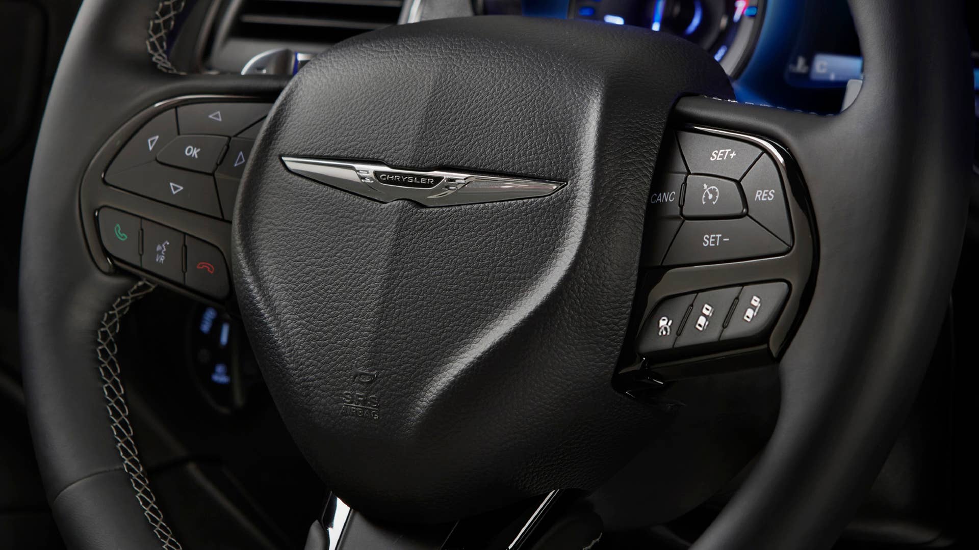 2023 Chrysler 300 gets one new option, otherwise unchanged