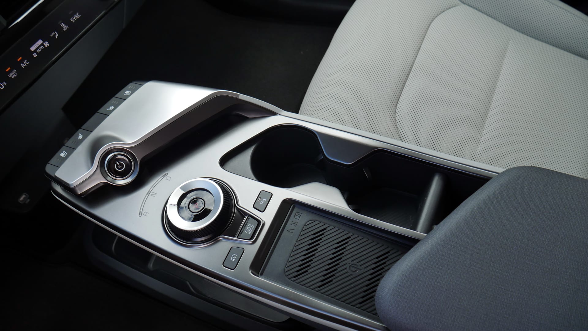 2023 Kia EV6 Review: Just as practical as it's cool (and it's really ...