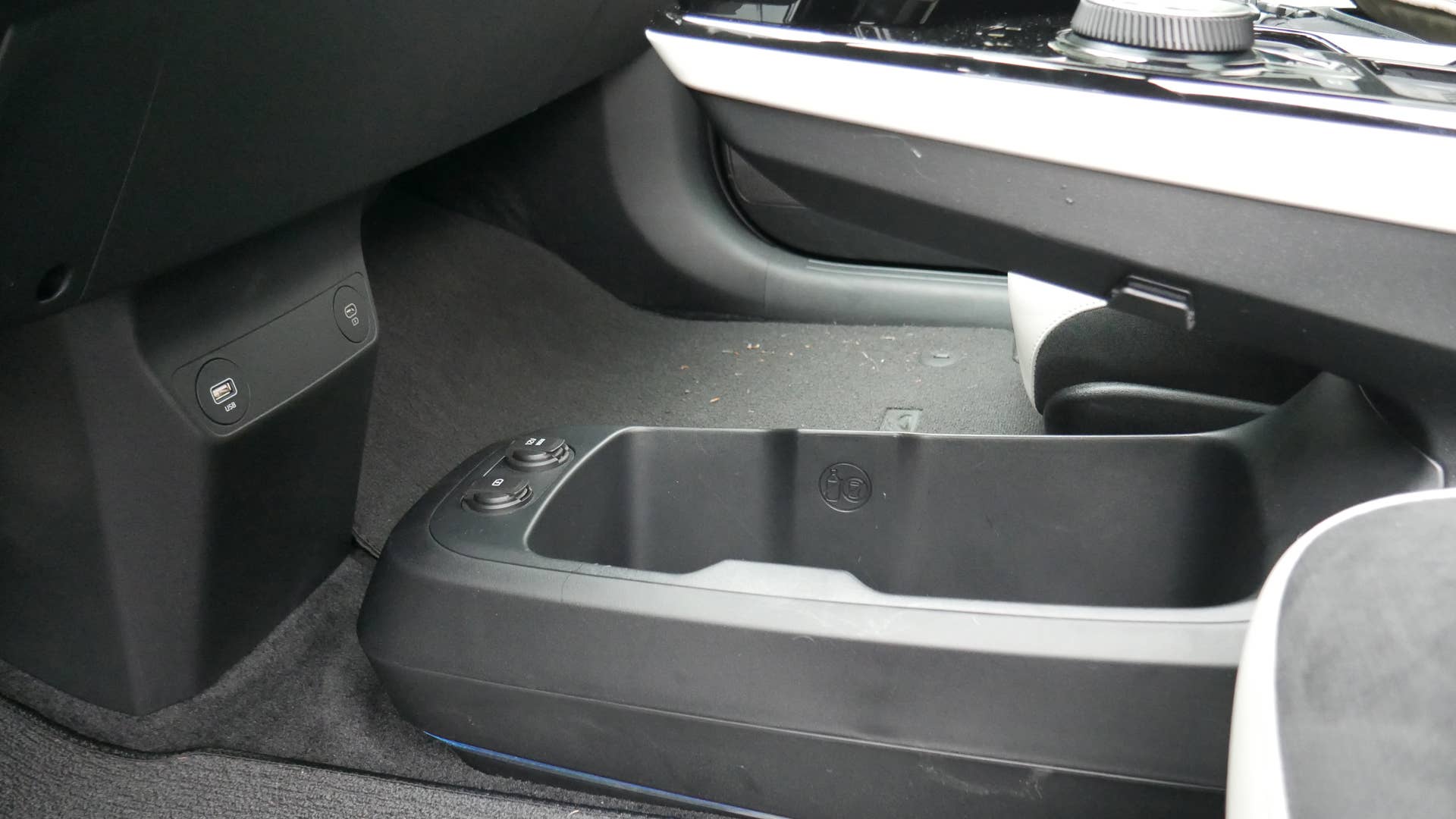 2023 Kia EV6 Review: Just as practical as it's cool (and it's really ...
