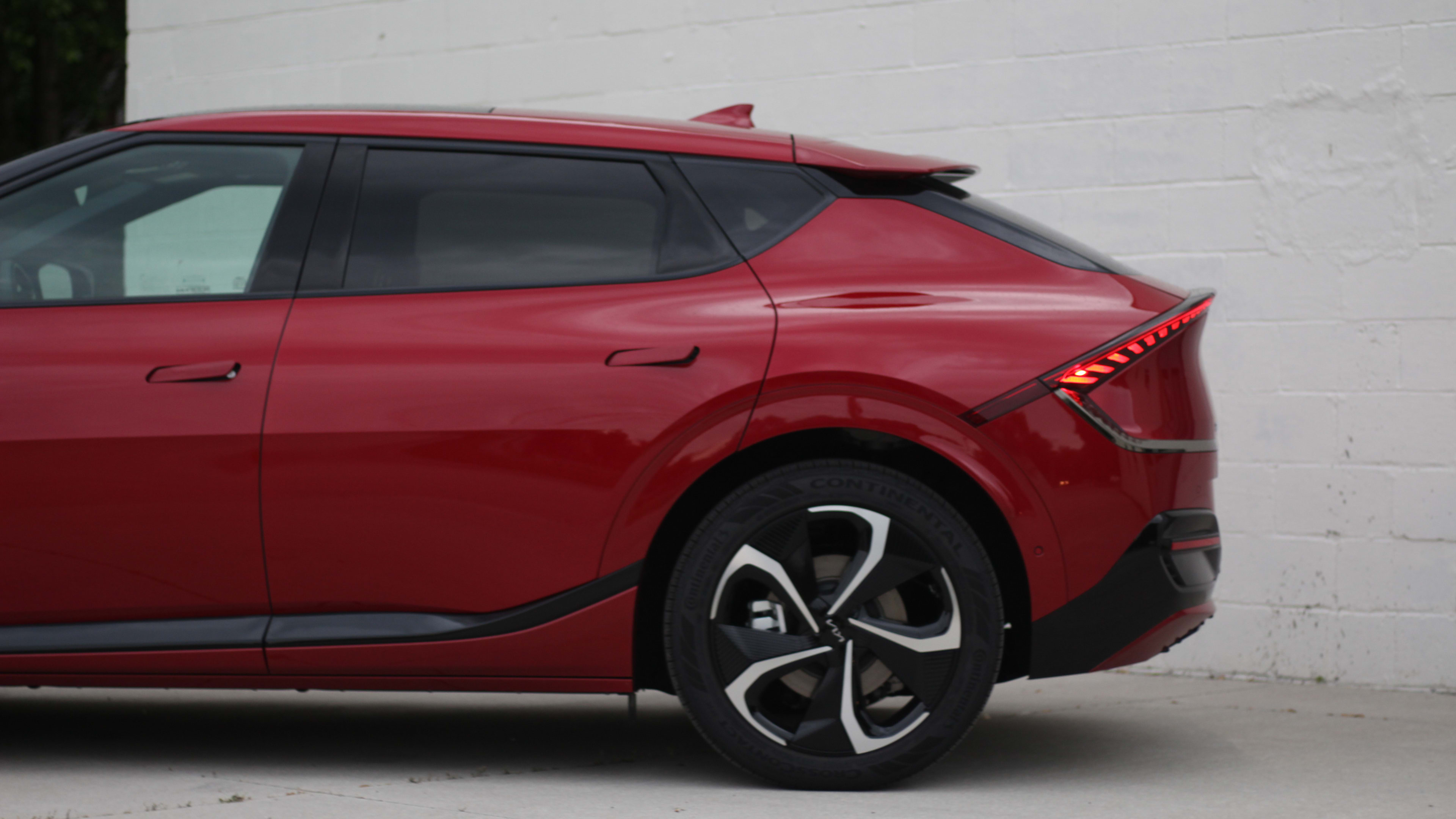 2024 Kia EV6 Review: Still cool, and still one of the best EVs - Autoblog