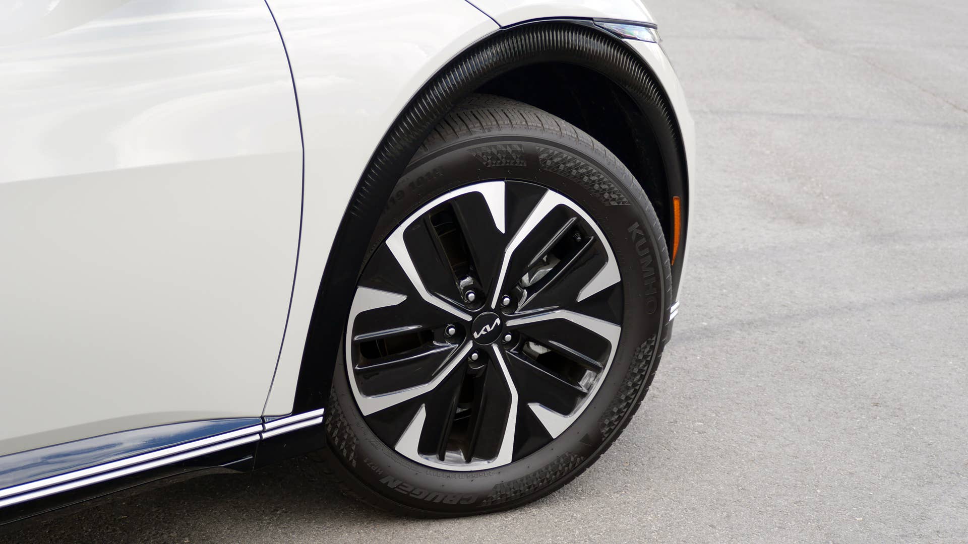 2024 Kia EV6 Review: Still cool, and still one of the best EVs - Autoblog