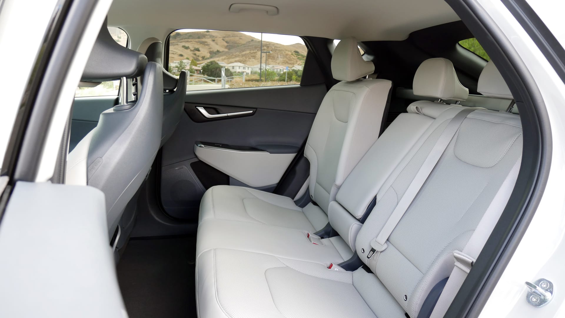 2023 Kia EV6 Review: Just as practical as it's cool (and it's really ...