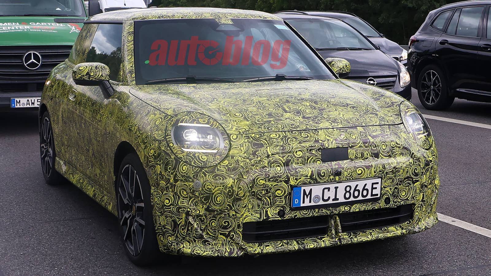 Mini John Cooper Works EV spy photos reveal a sporty body - Autoblog