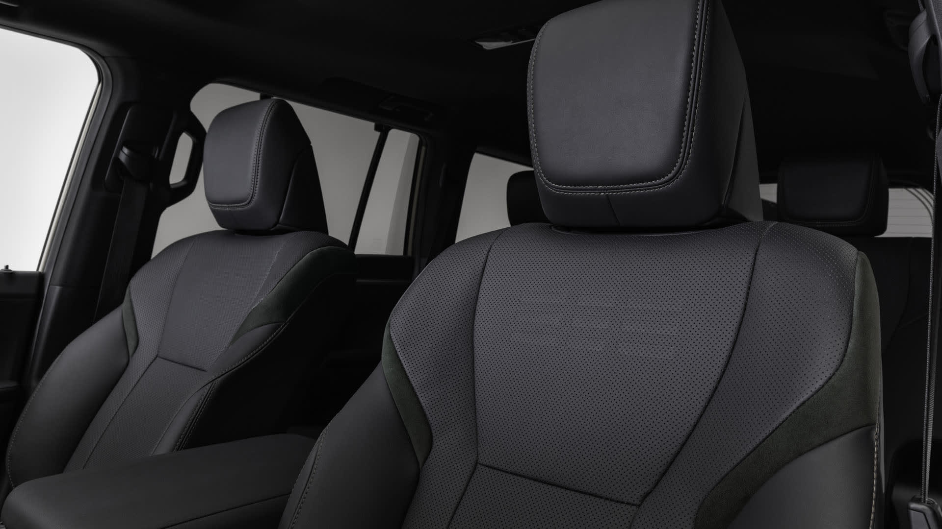 2025 Toyota 4Runner vs Land Cruiser vs the old 4Runner: How they ...