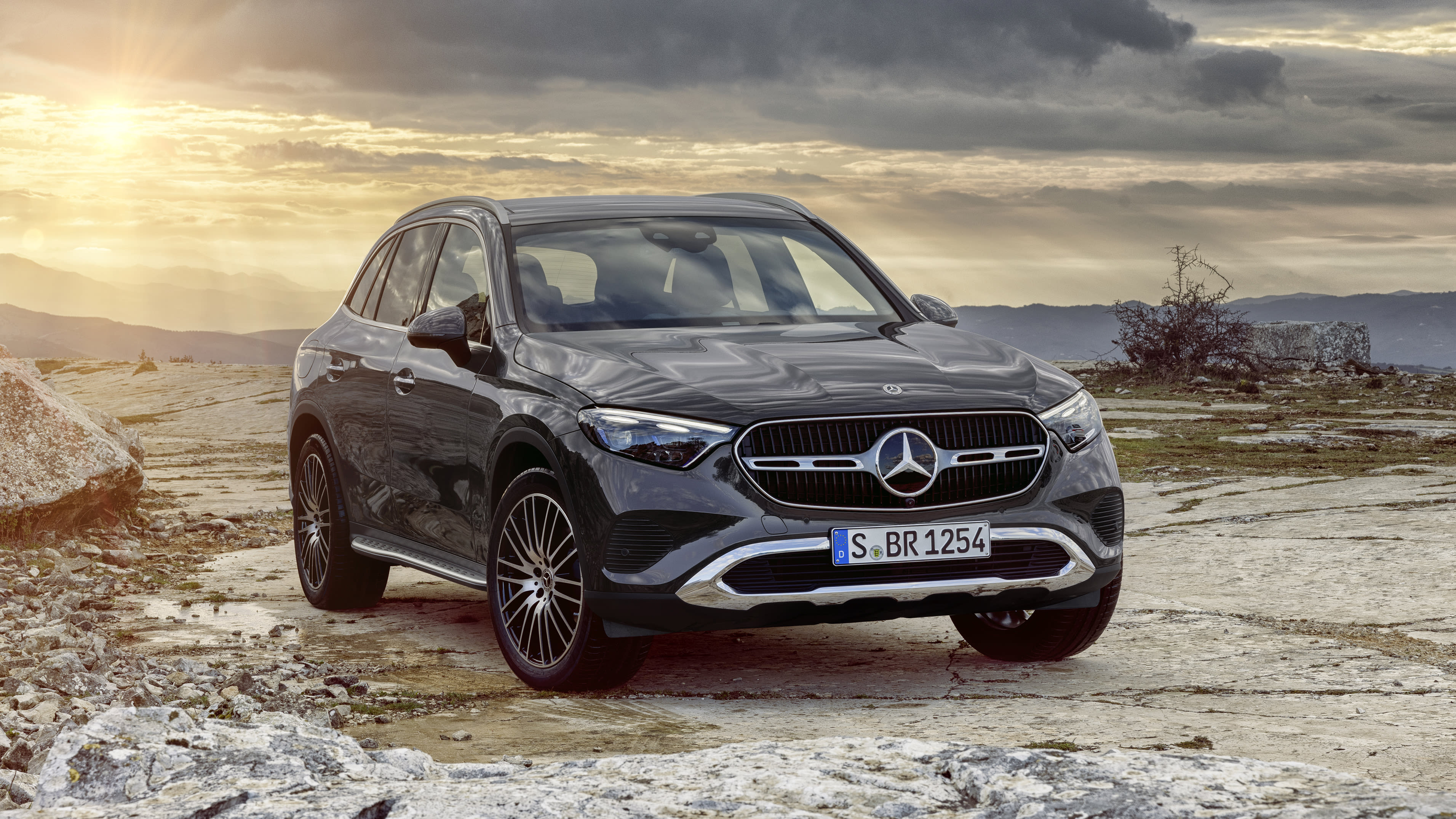 2023 Mercedes-Benz GLC-Class revealed as an evolutionary step forward ...