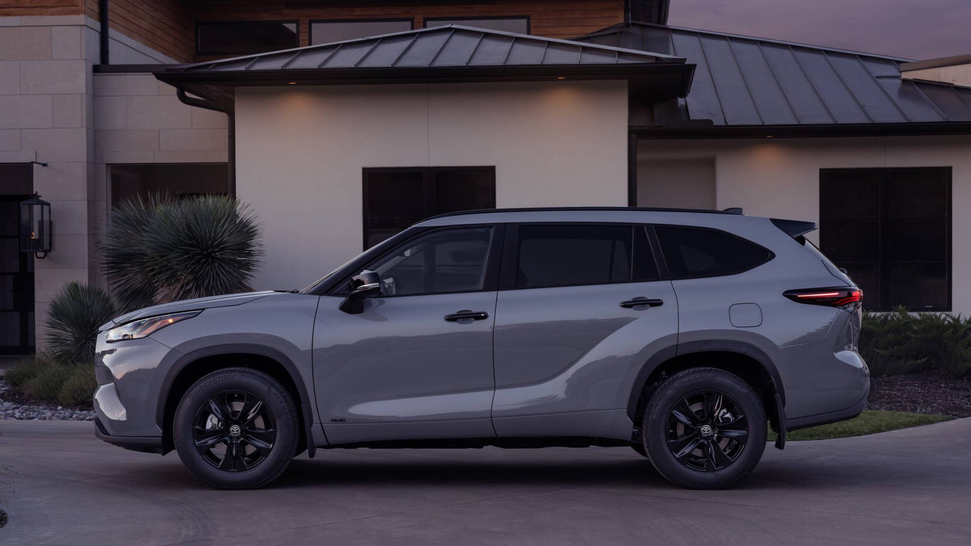 Toyota Highlander plant gets $1.4B to build a new EV and battery packs ...