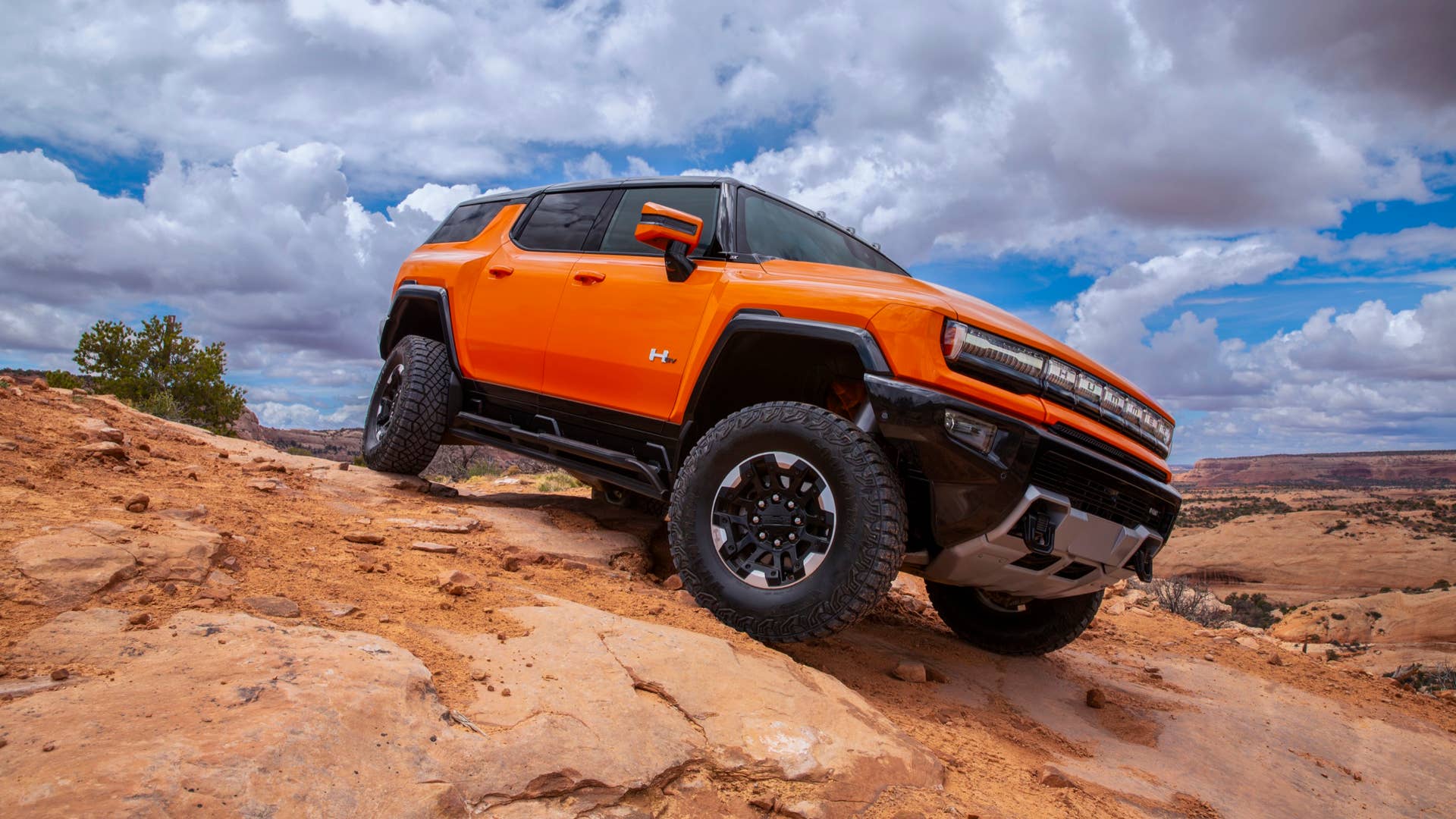 2024 GMC Hummer EV SUV Second Drive Review: Moab made easy - Autoblog