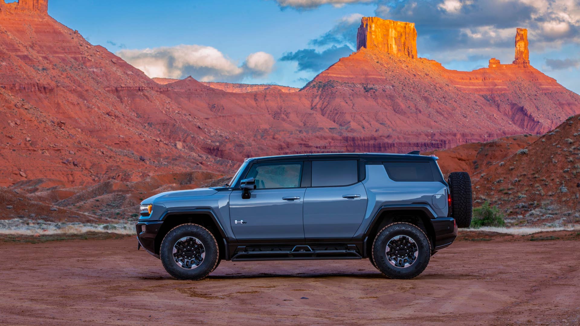 2024 GMC Hummer EV SUV Second Drive Review: Moab made easy - Autoblog