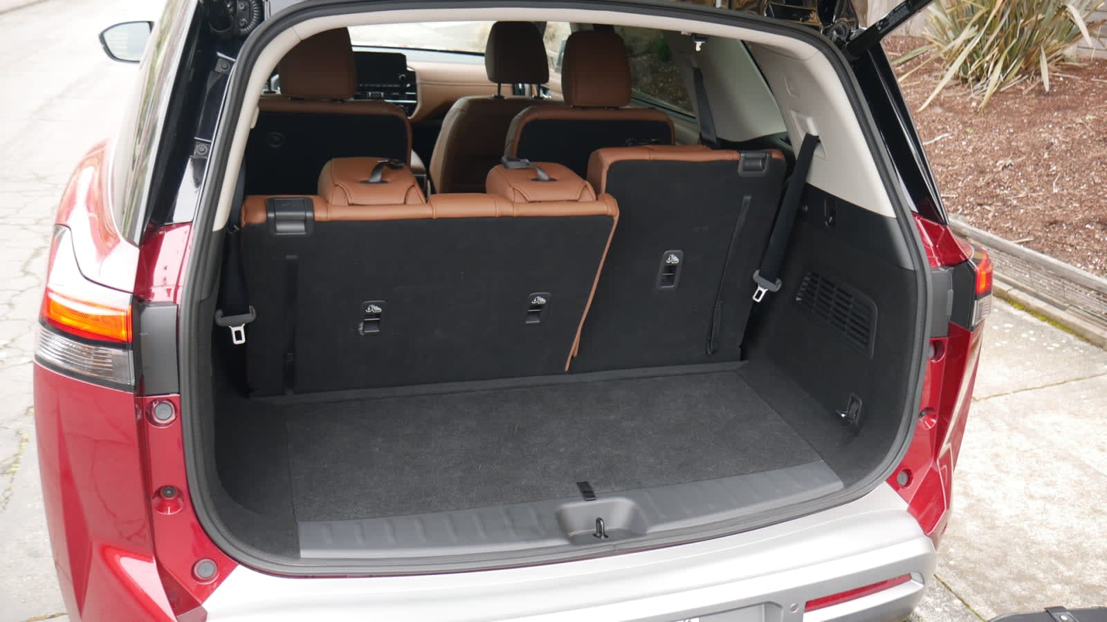 Nissan Pathfinder Luggage Test | How much cargo space behind 3rd row ...