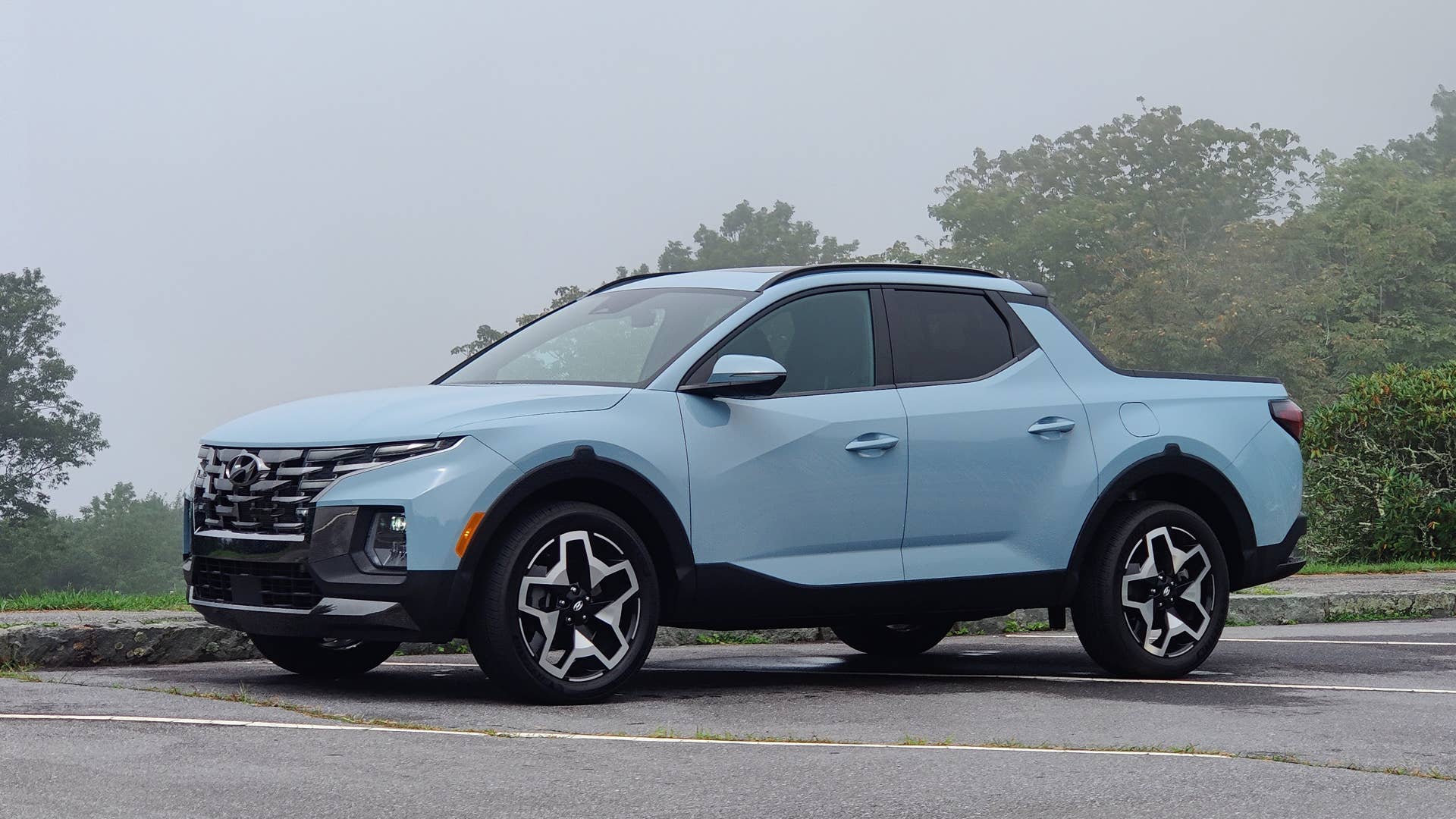 2024 Hyundai Santa Cruz Review: When you don't need to tow a space ...