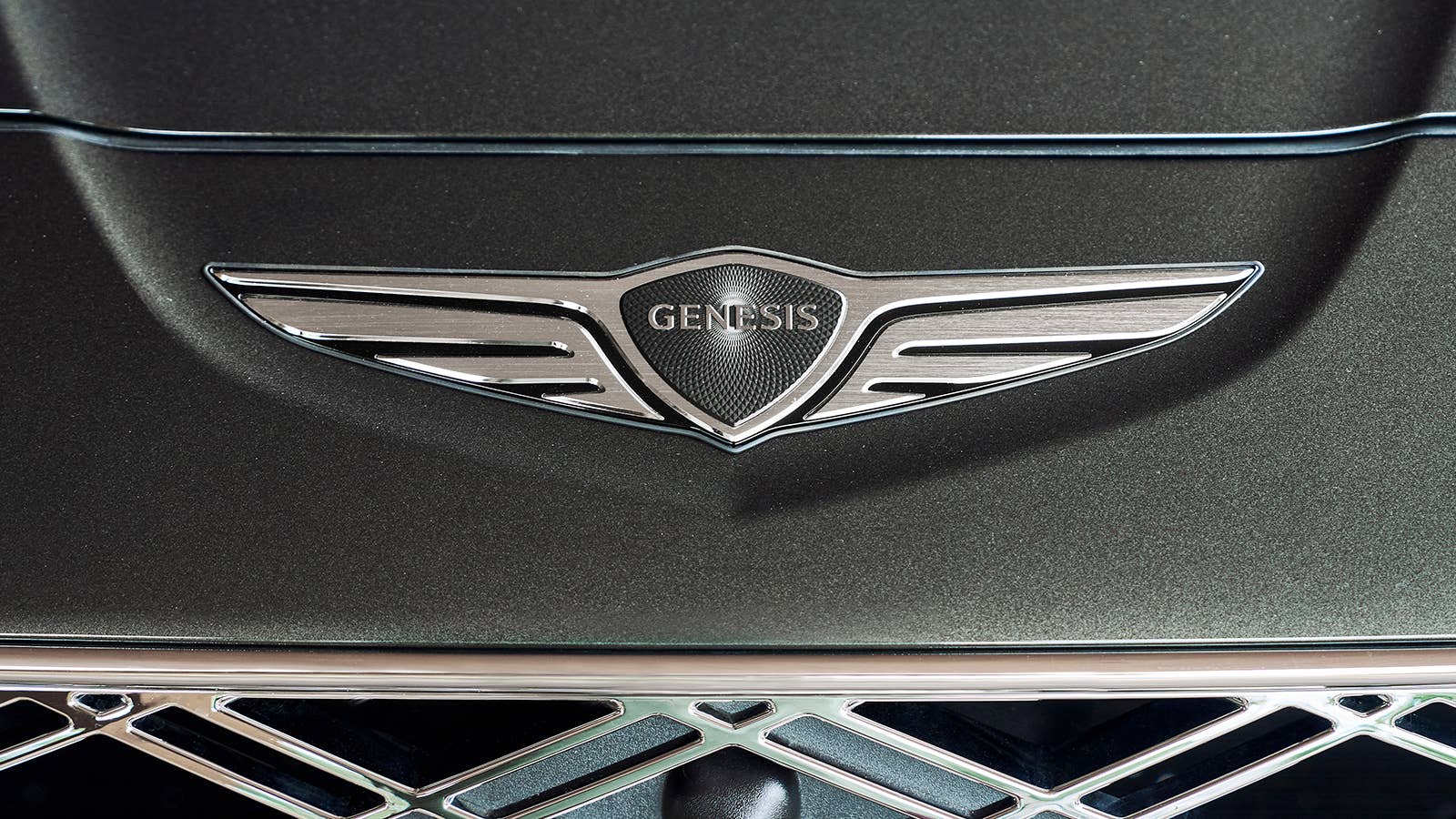 2025 Genesis GV80 Review: Beautiful looks backed up by true luxury ...