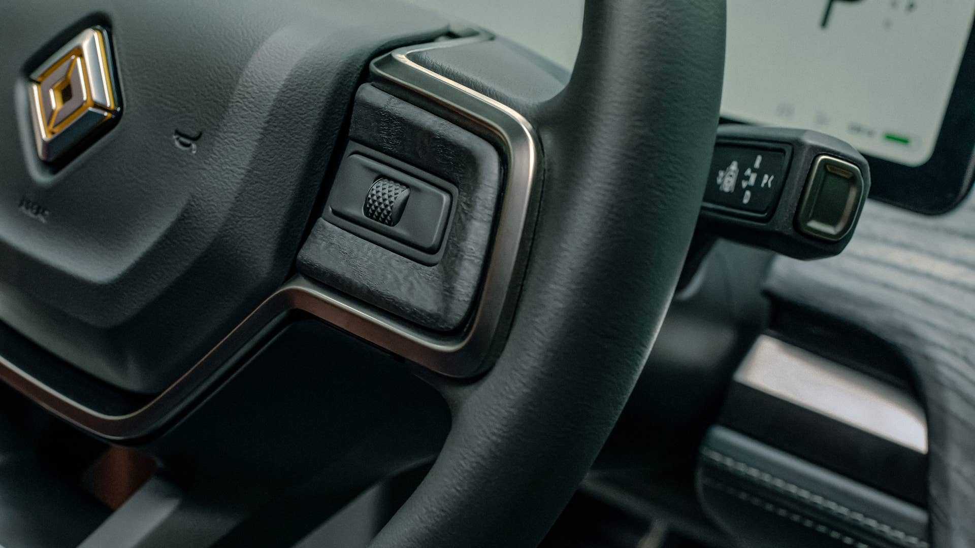 2023 Rivian R1S Dual Motor Large Pack outdoes projected range estimates ...