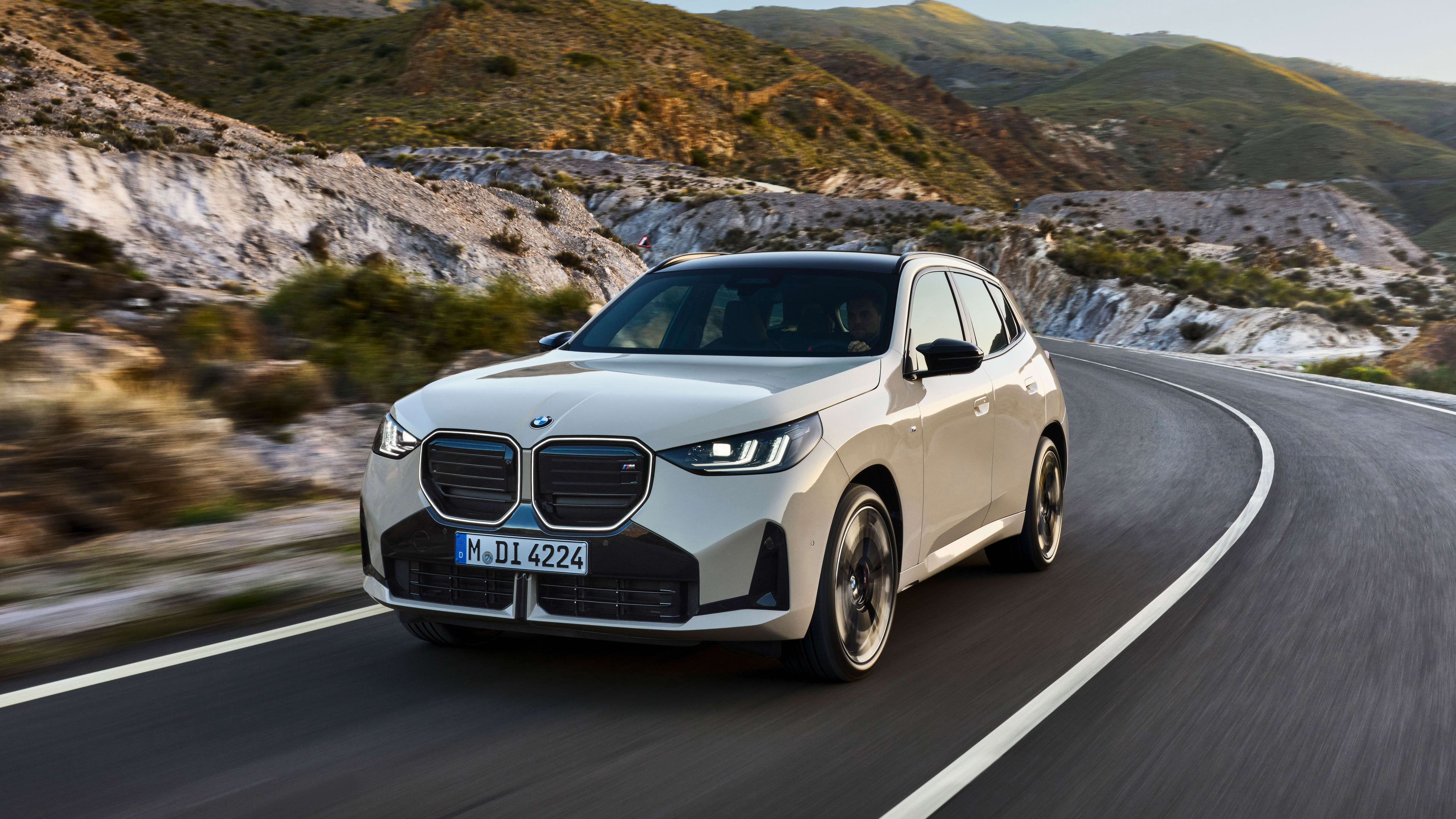 2025 BMW X3 30 xDrive vs M50, Which Model Is Right For You? - Autoblog