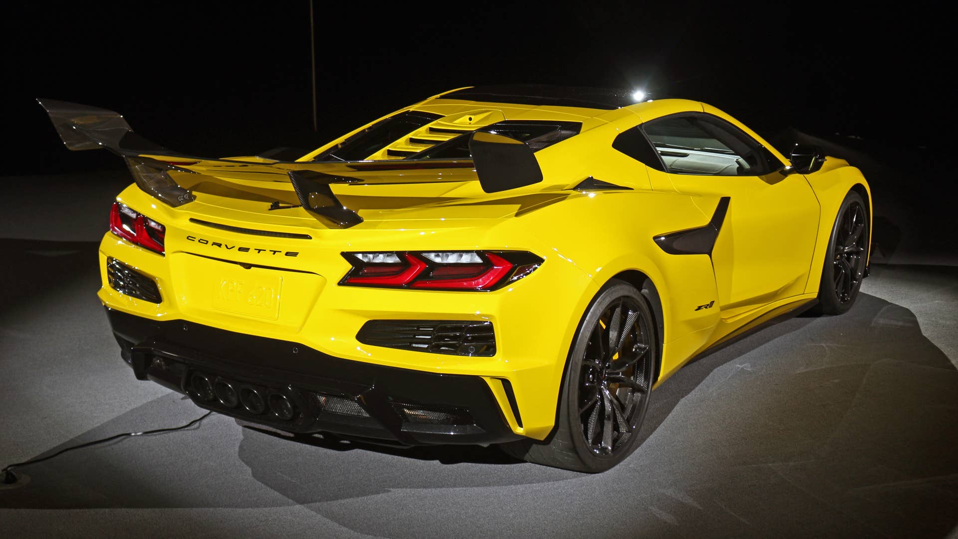 2025 Chevrolet Corvette ZR1 packs twin-turbo, 1,064-hp V8 - Autoblog