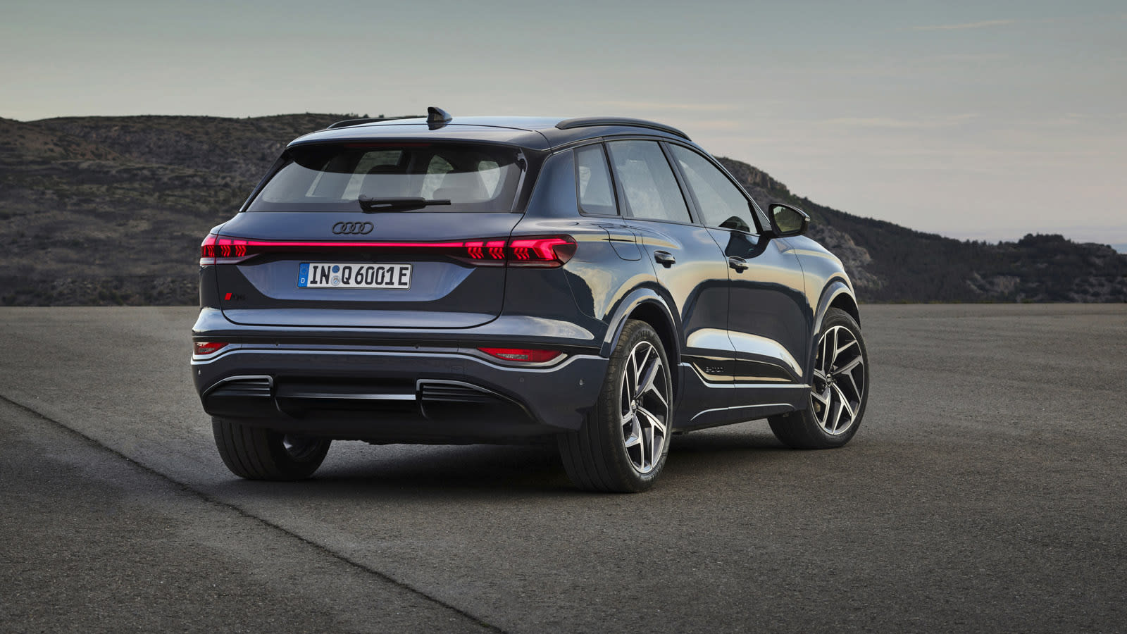 Audi Q6 E-Tron Tech Deep Dive: Details about the electric Macan's Audi ...