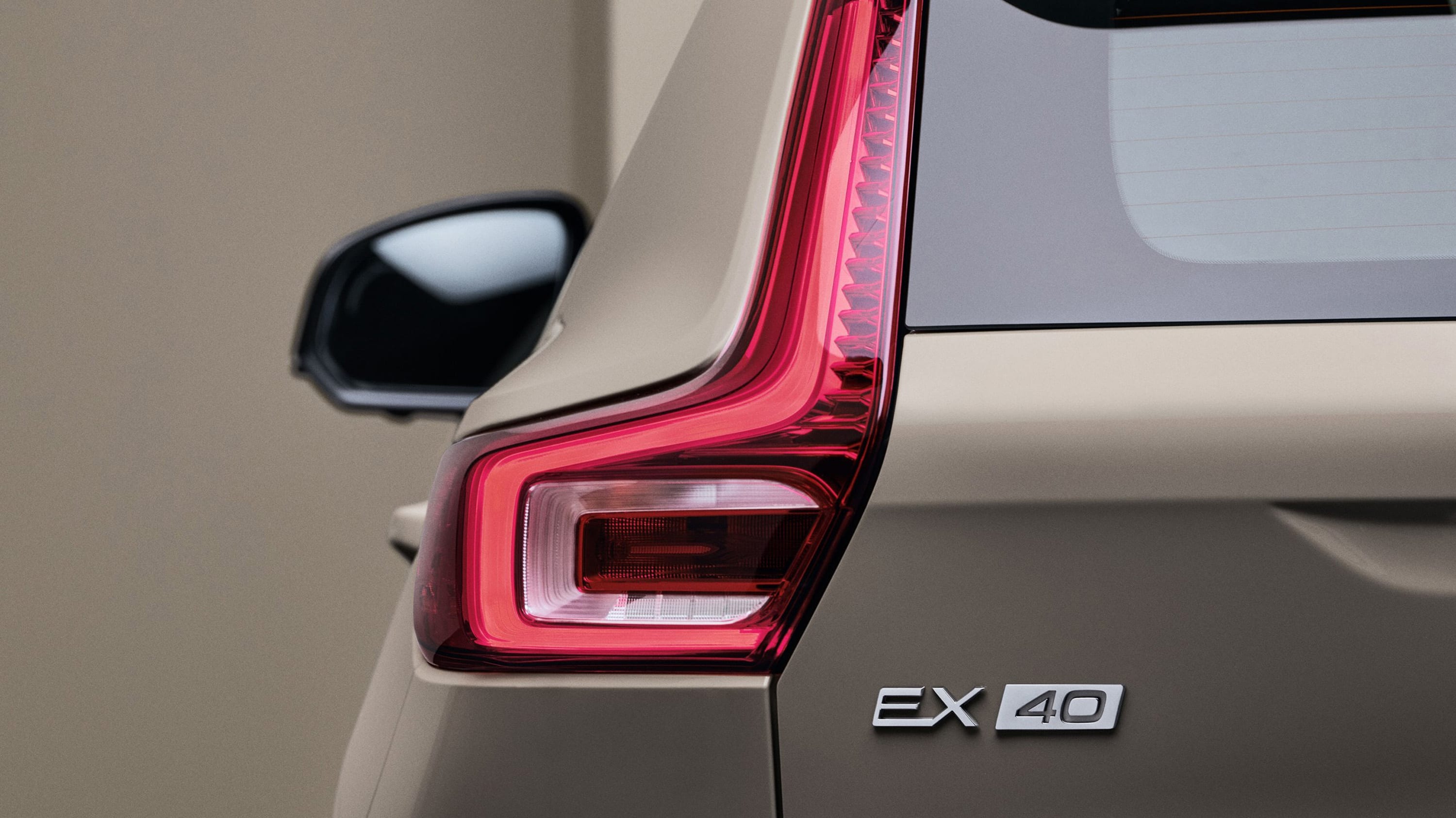 Five-Year-Old Cars Are About to Get Volvo's Latest Tech Over the Air ...