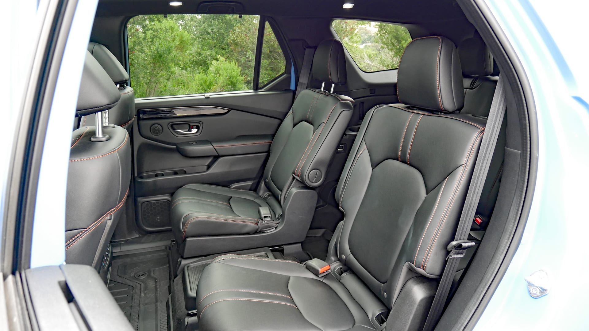 Honda Pilot vs Nissan Pathfinder: 2024 Comparison - Autoblog