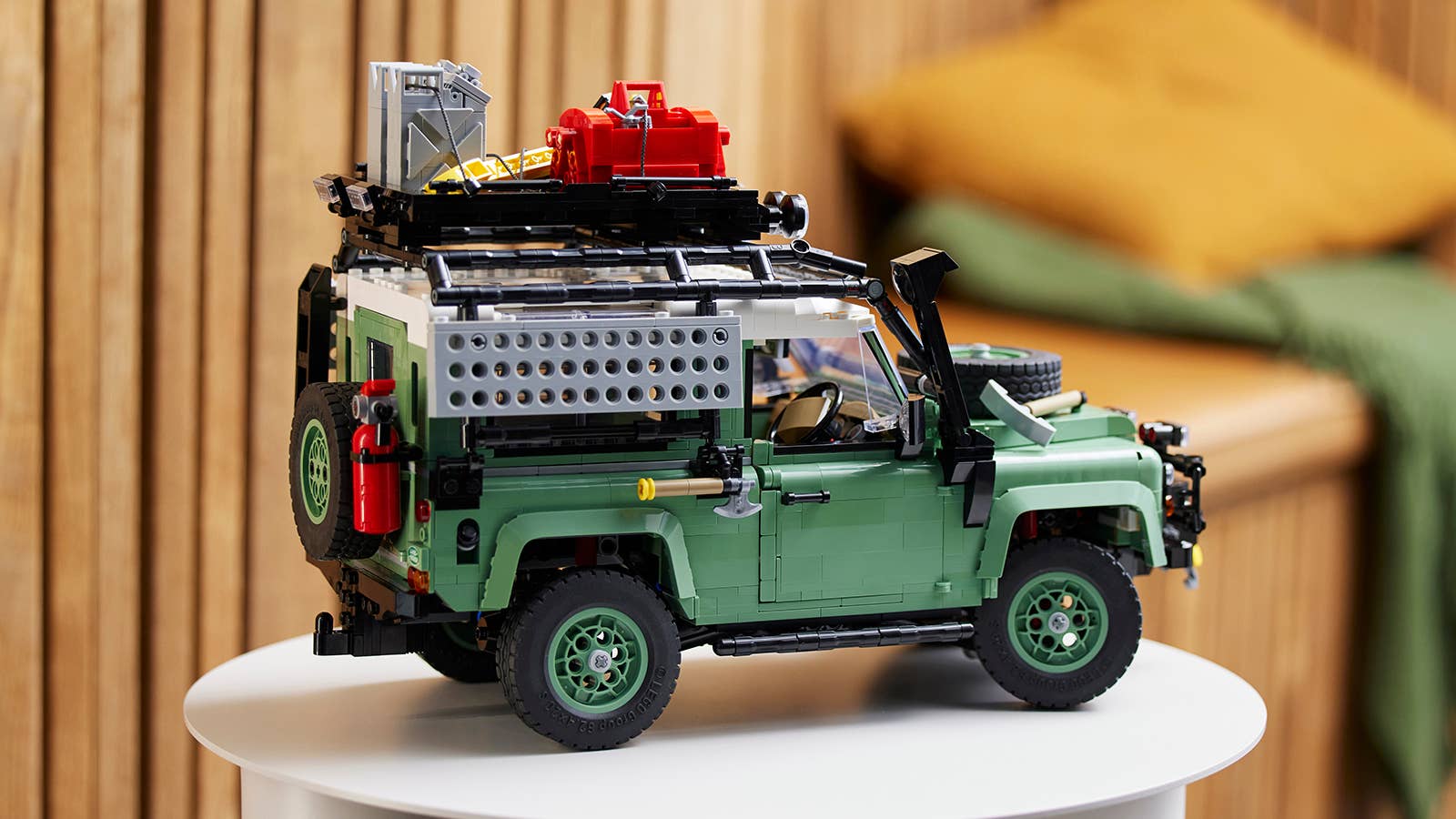 Lego releases a 2,336-piece Land Rover Defender 90 kit - Autoblog
