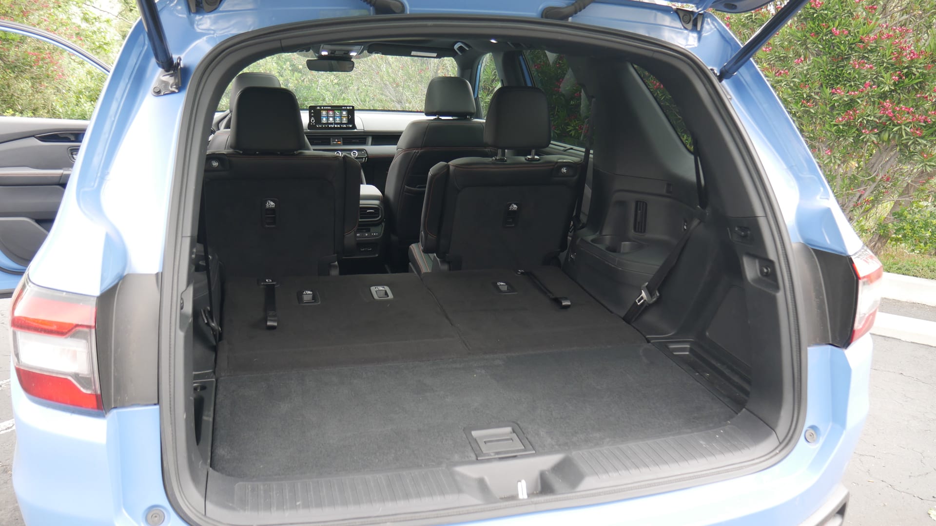 Honda Pilot vs Nissan Pathfinder: 2024 Comparison - Autoblog