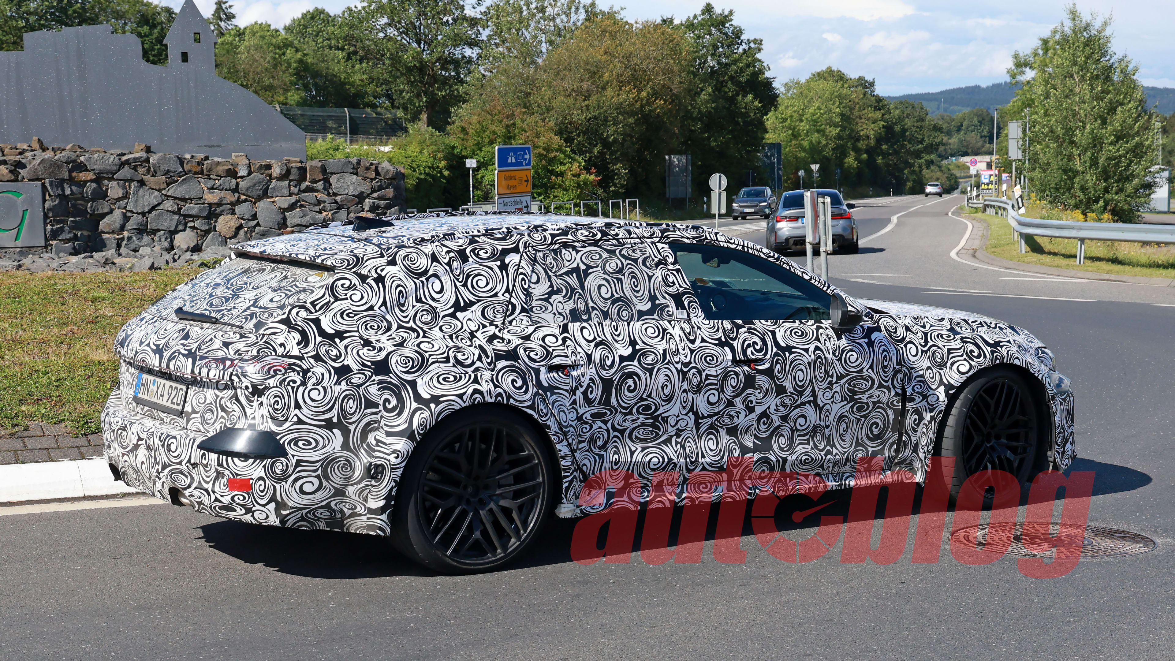 Next-gen Audi RS 7 Avant caught testing in new spy photos - Autoblog