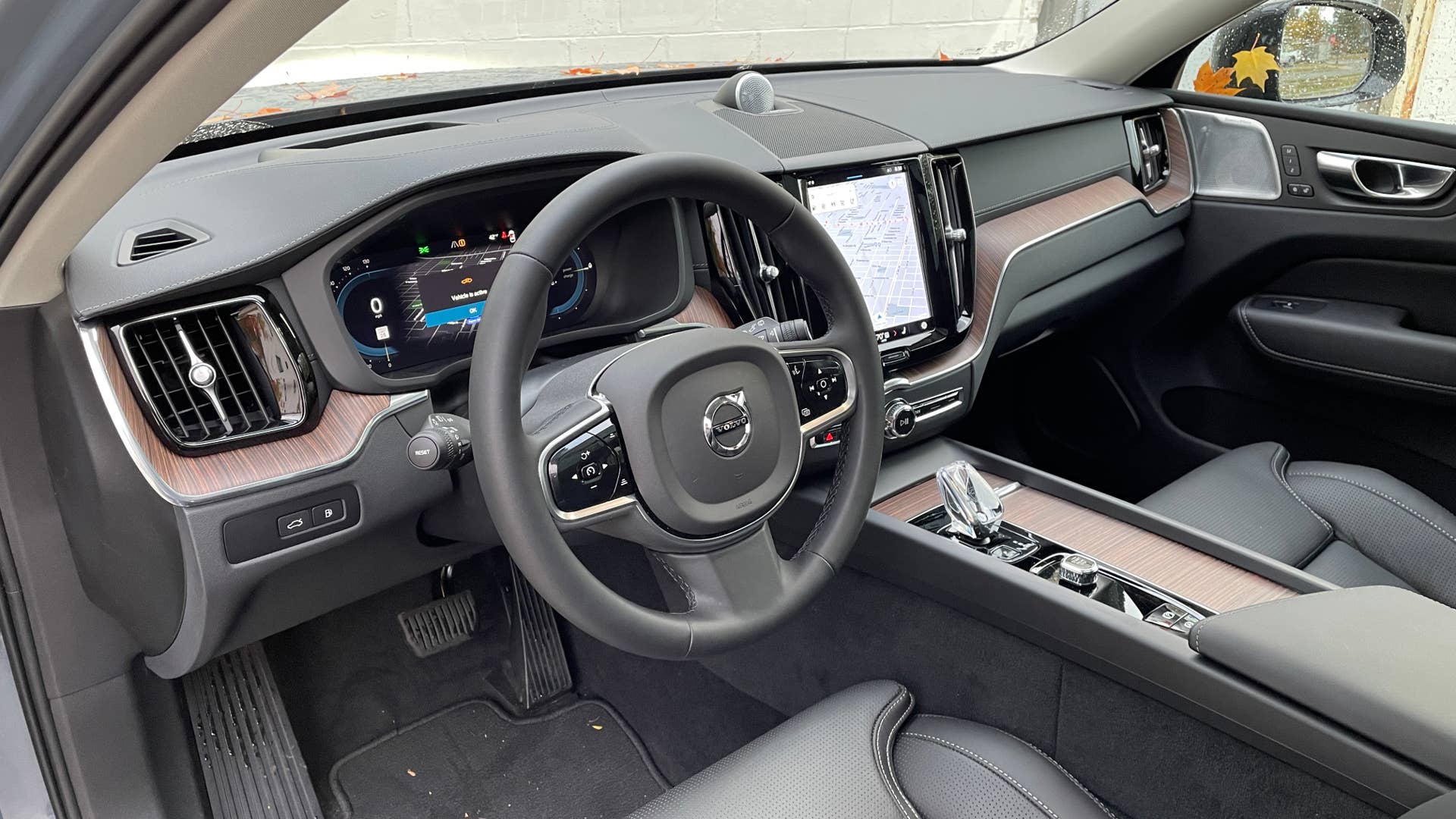 2023 Volvo XC60 Review: Get the Recharge plug-in hybrid - Autoblog