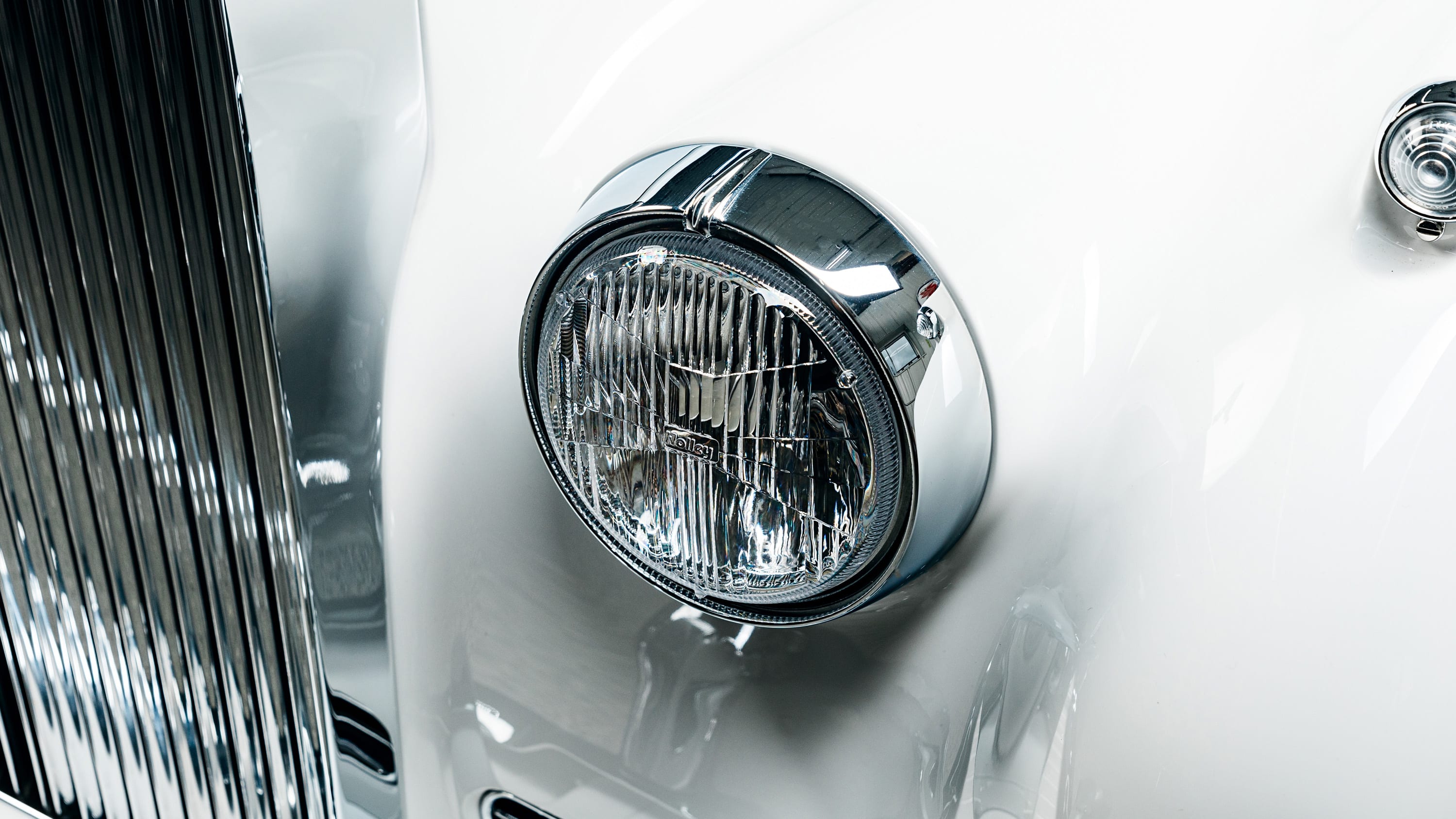 Ringbrothers' 'Paramount' 1961 Rolls-Royce Silver Cloud II wafts into SEMA - Autoblog