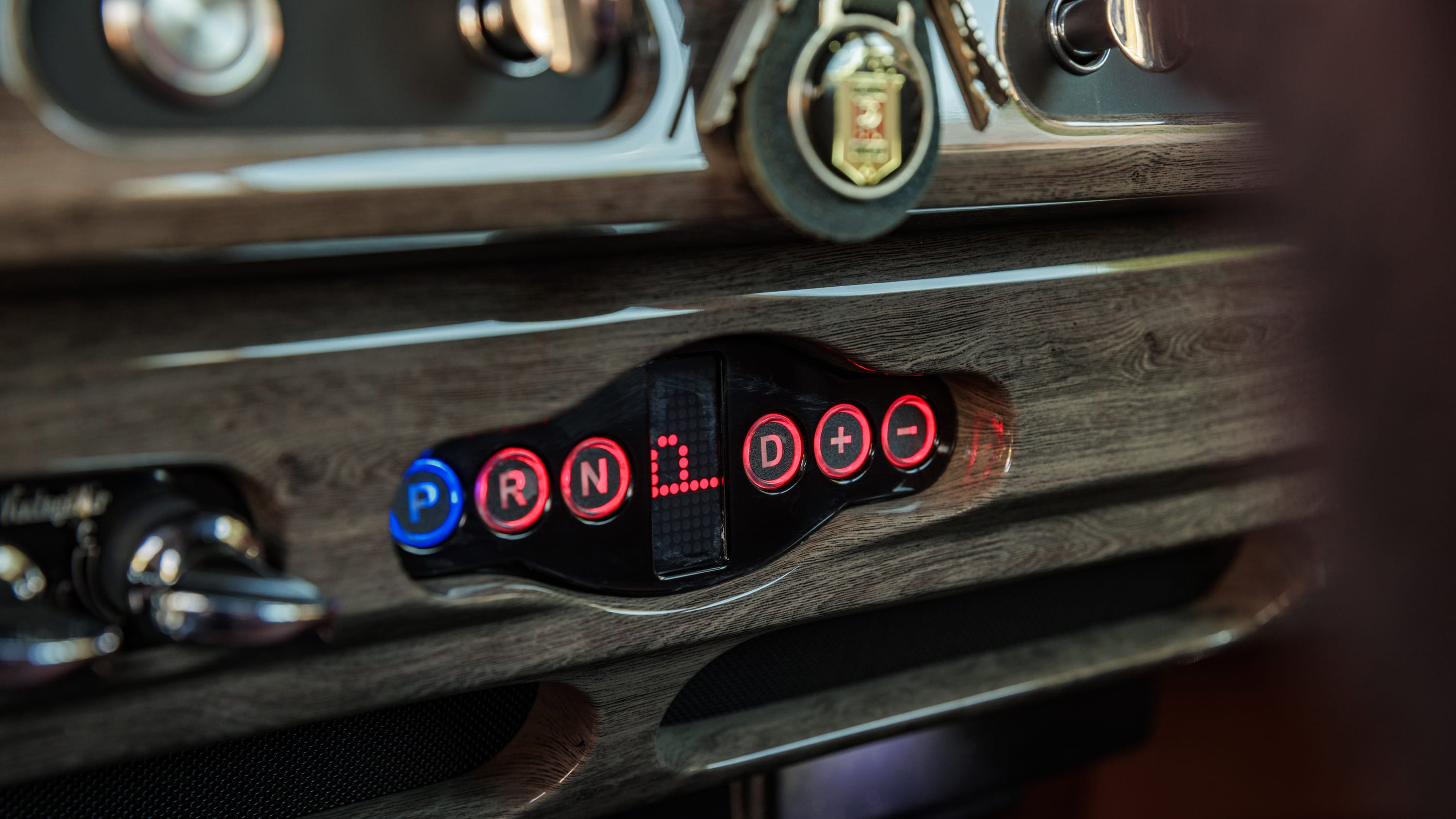 Ringbrothers' 'Paramount' 1961 Rolls-Royce Silver Cloud II wafts into ...