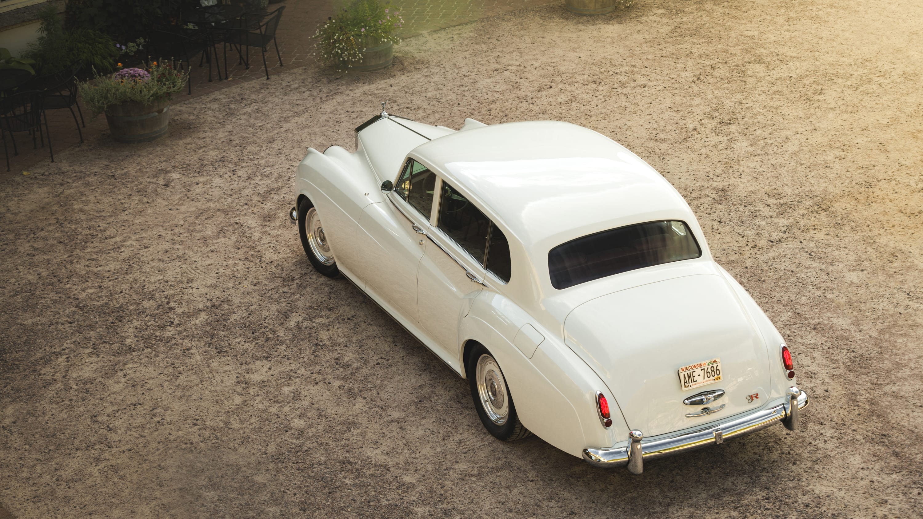 Ringbrothers' 'Paramount' 1961 Rolls-Royce Silver Cloud II wafts into SEMA - Autoblog