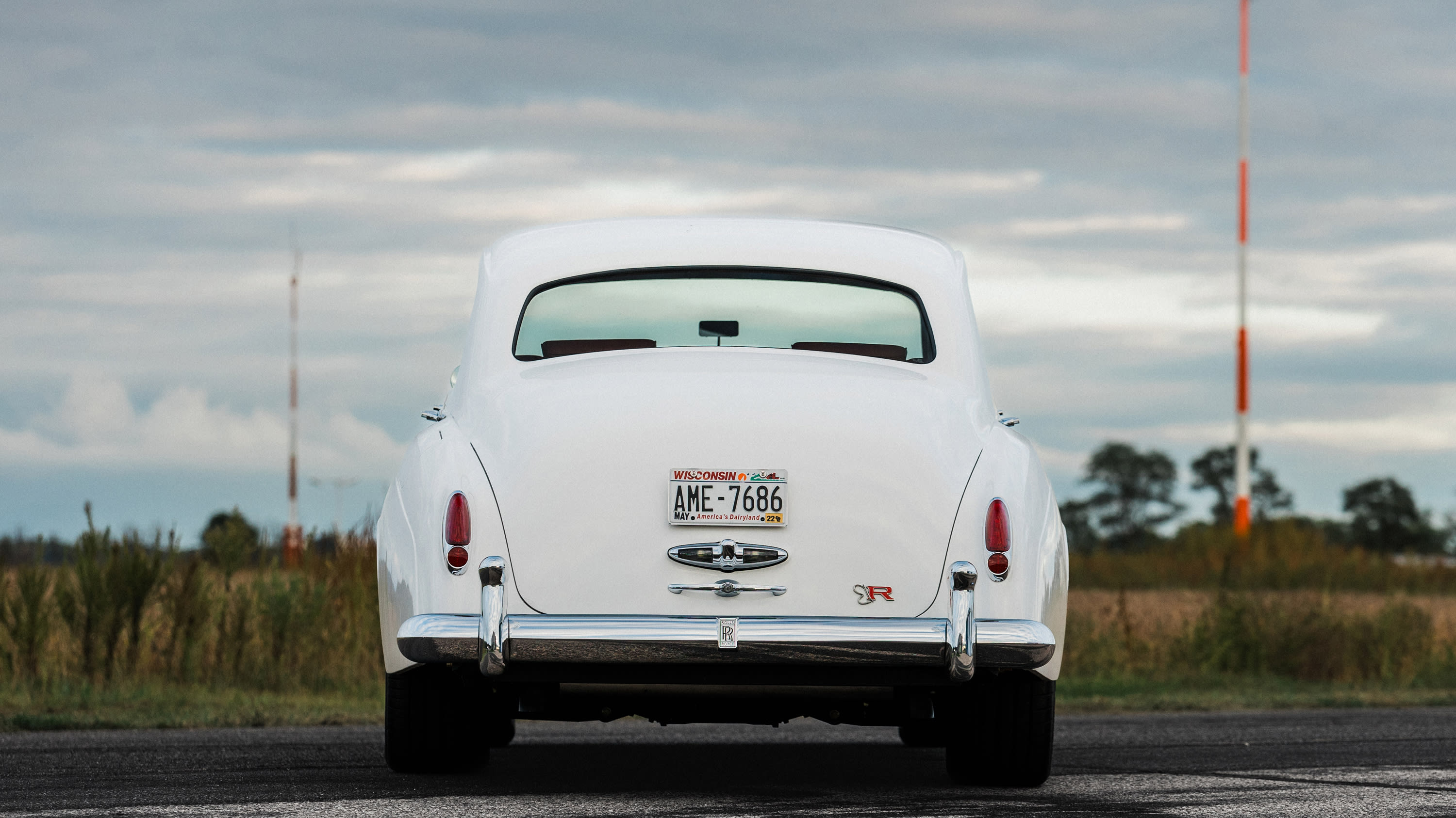 Ringbrothers' 'Paramount' 1961 Rolls-Royce Silver Cloud II wafts into SEMA - Autoblog