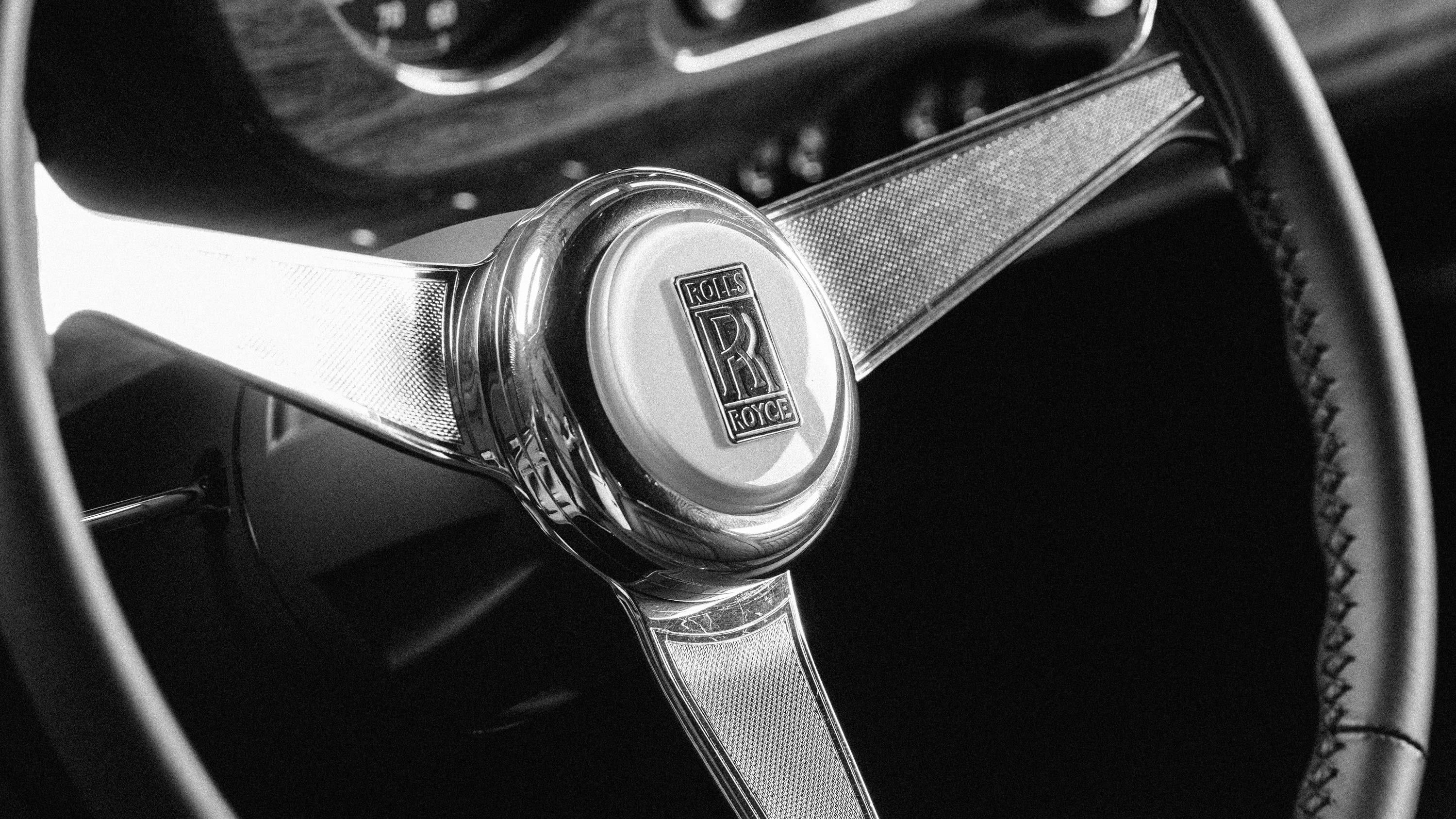 Ringbrothers' 'Paramount' 1961 Rolls-Royce Silver Cloud II wafts into SEMA - Autoblog