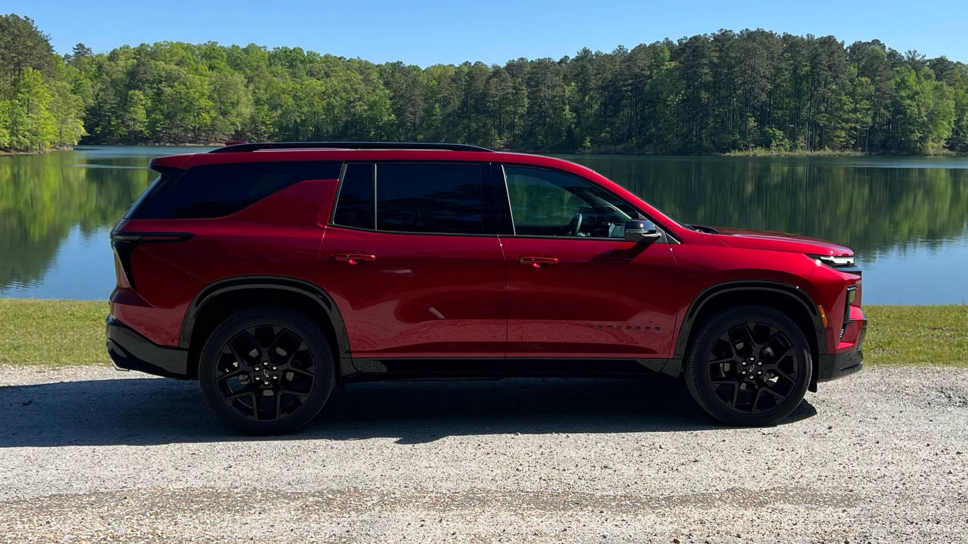 2025 Chevrolet Traverse restores the High Country trim, drops LS trim ...