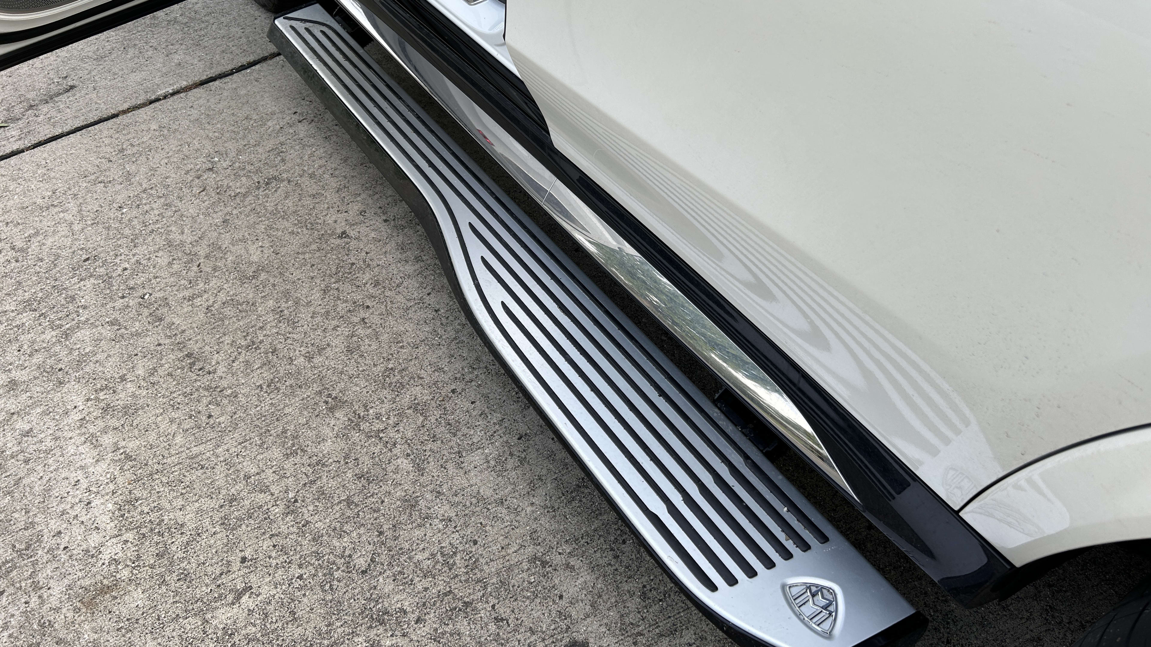 2024 Mercedes-Maybach GLS 600 Road Test: Bounce this way