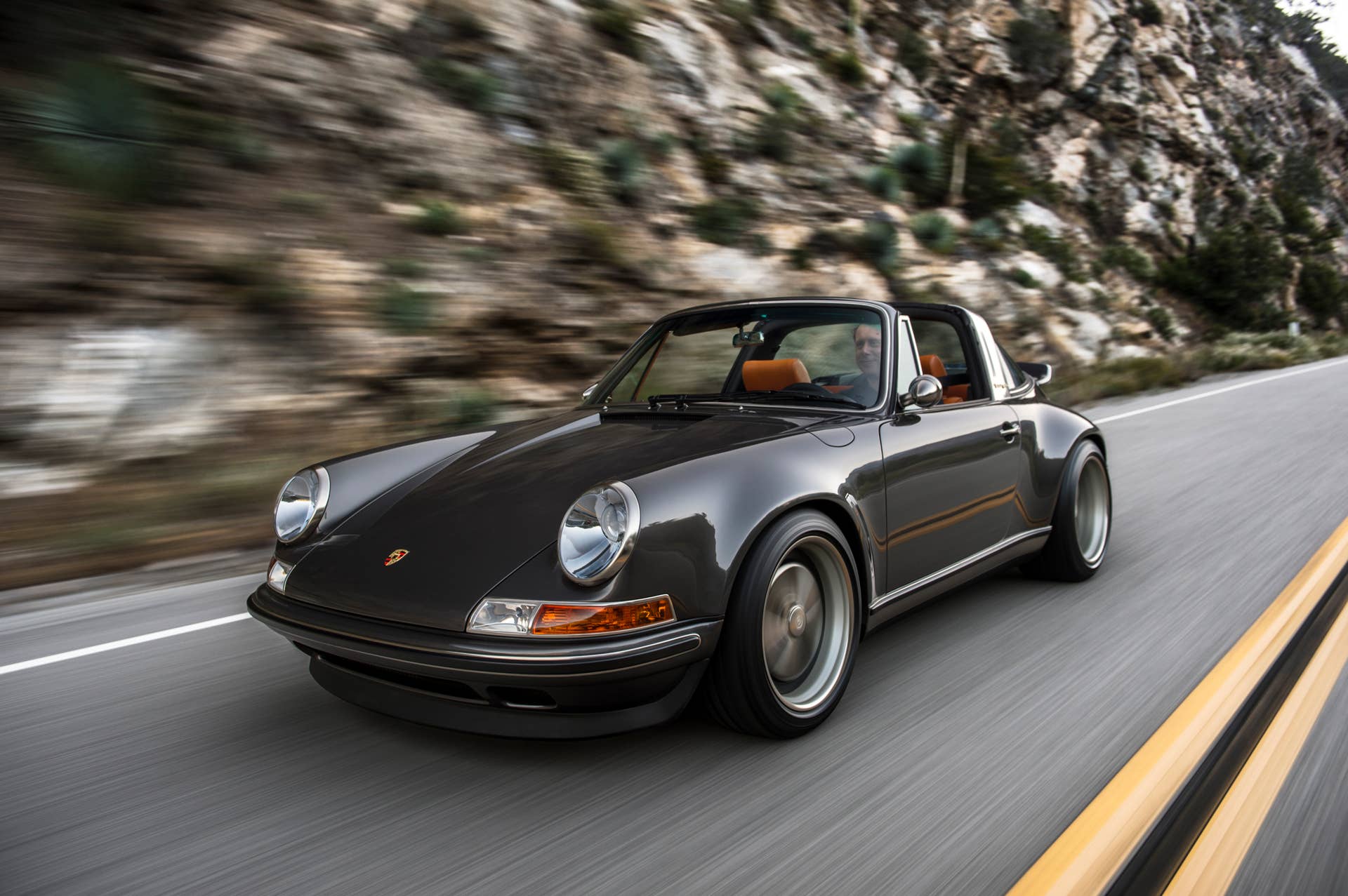 Exclusive: The first Porsche 911 Targa restored by Singer - Autoblog