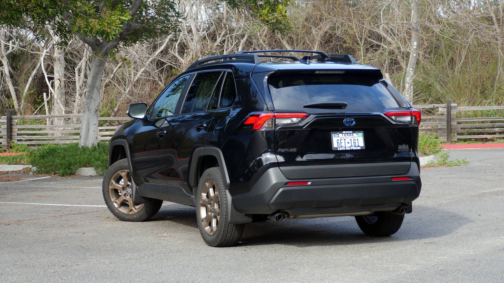 2023 Toyota RAV4 Review: Compact SUV veteran is still in the game ...