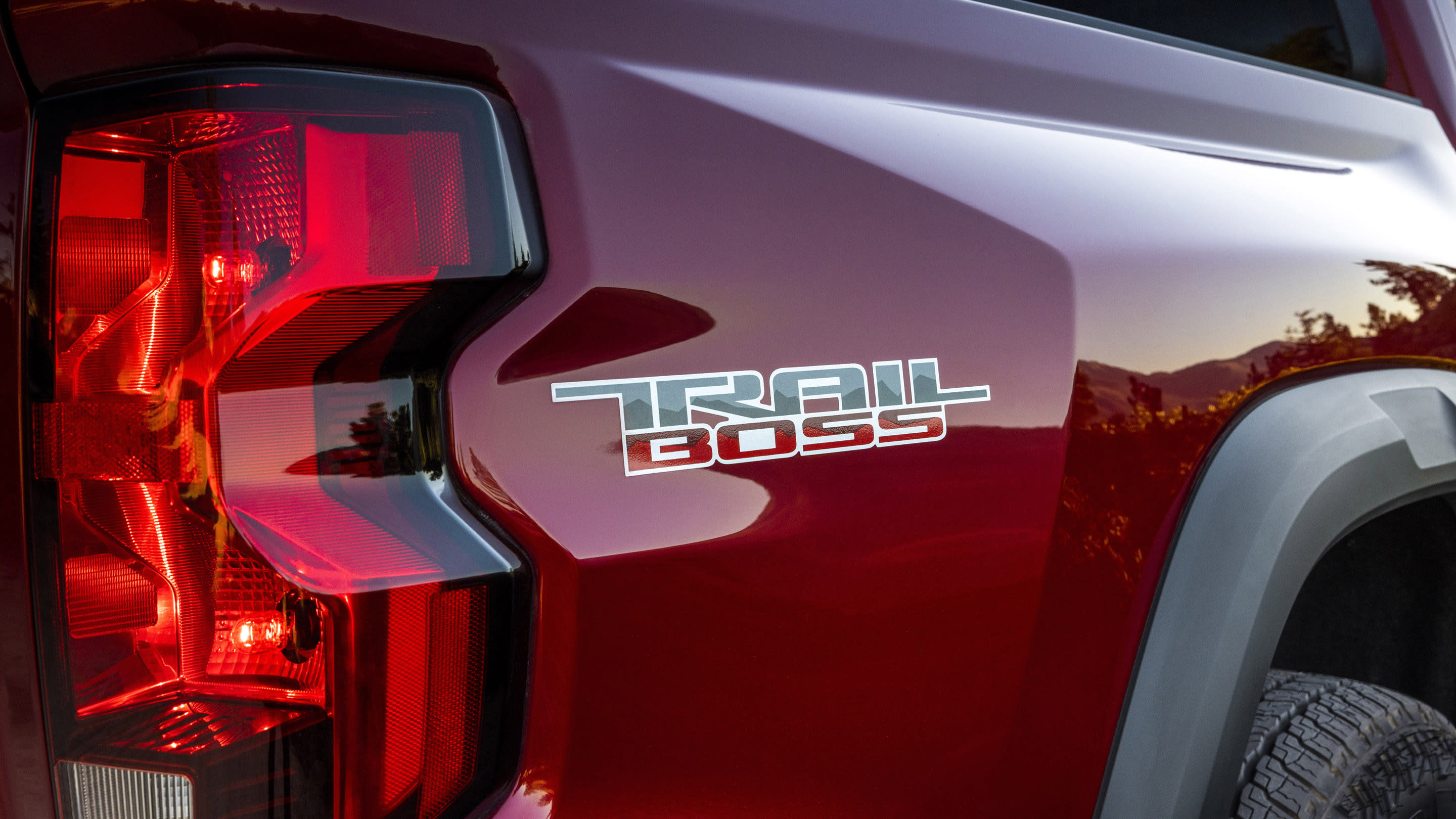 2024 Chevrolet Colorado Review: This midsize truck is a big winner ...