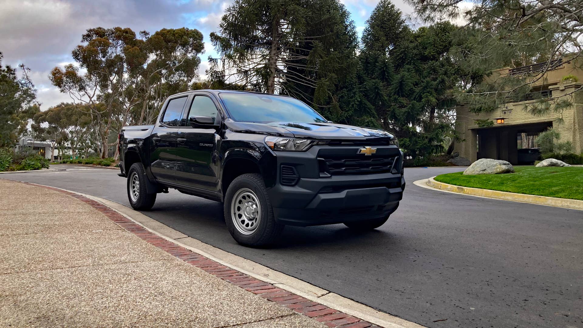 2023 Chevy Colorado First Drive Review: Little truck gets a big ...