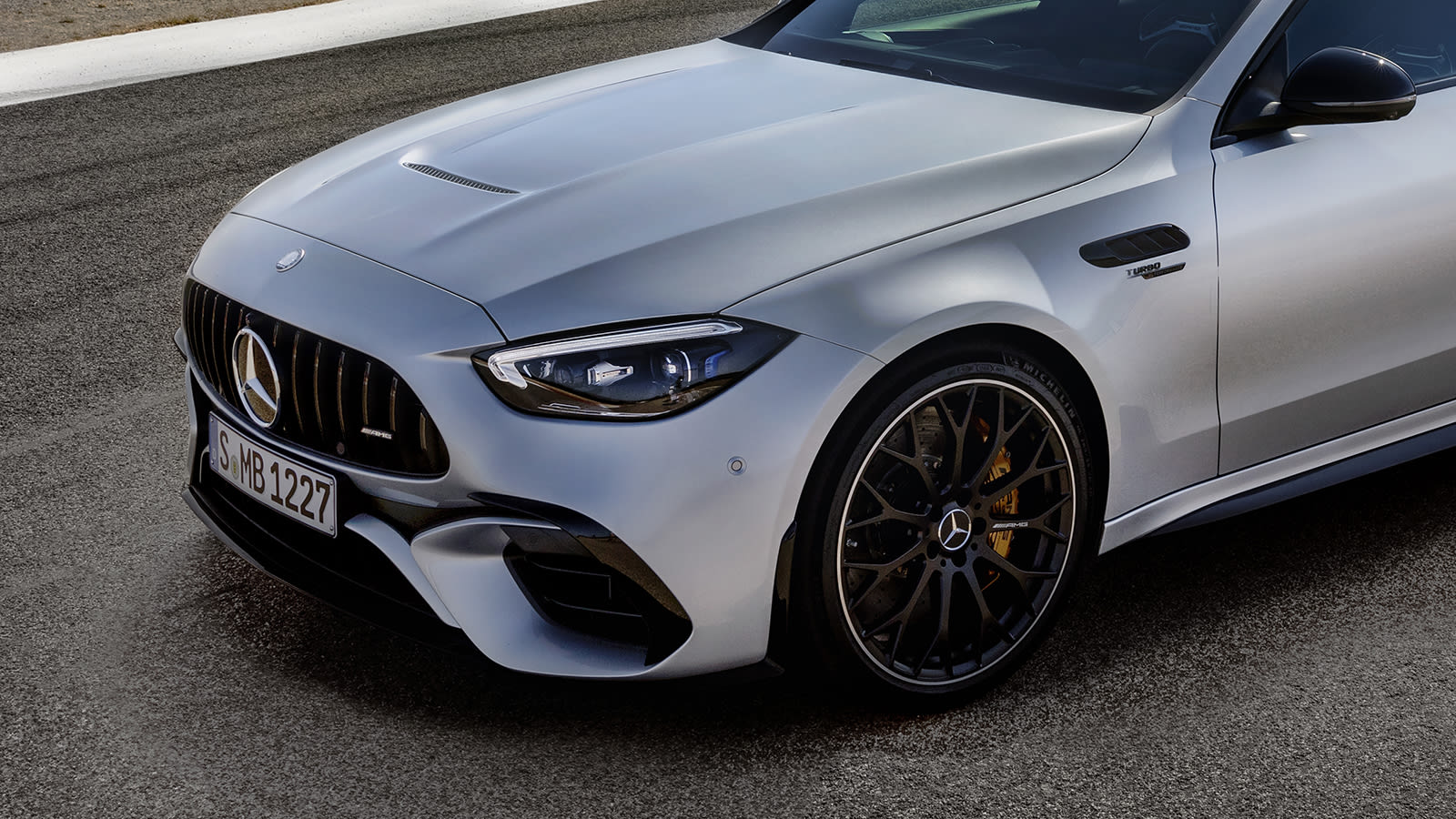 2024 Mercedes-AMG C 63 S E Performance makes 671 horsepower - Autoblog