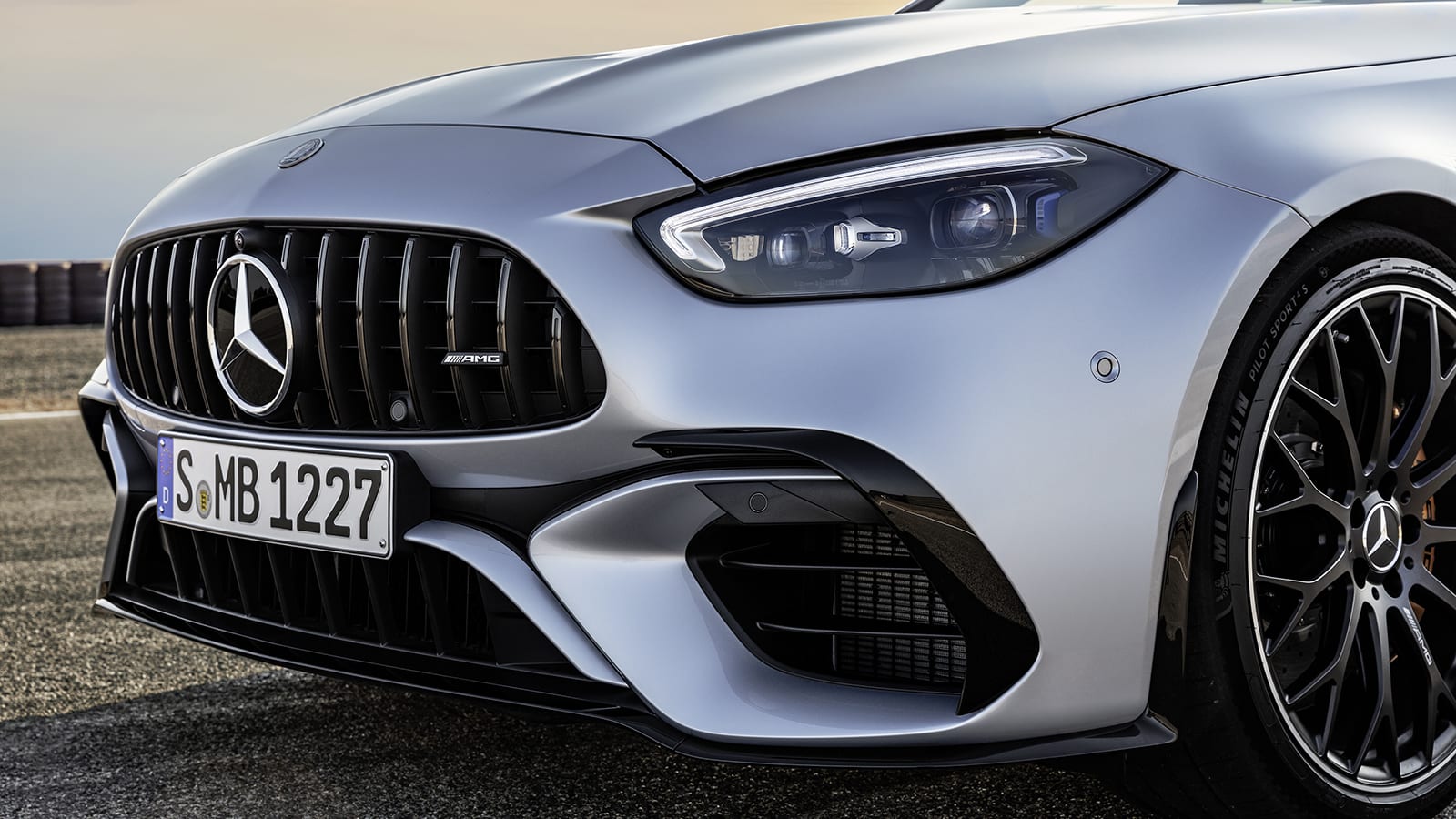 2024 Mercedes-AMG C 63 S E Performance makes 671 horsepower - Autoblog