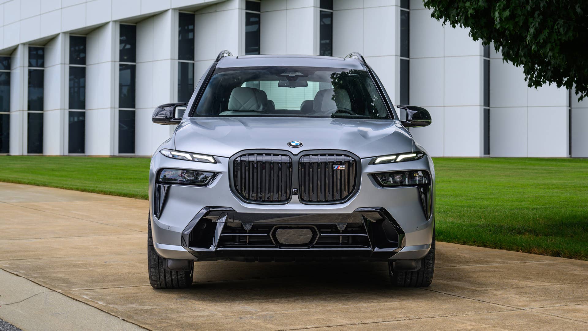 2024 BMW X7 Review: A bulletproof offering among three-row luxury SUVs ...