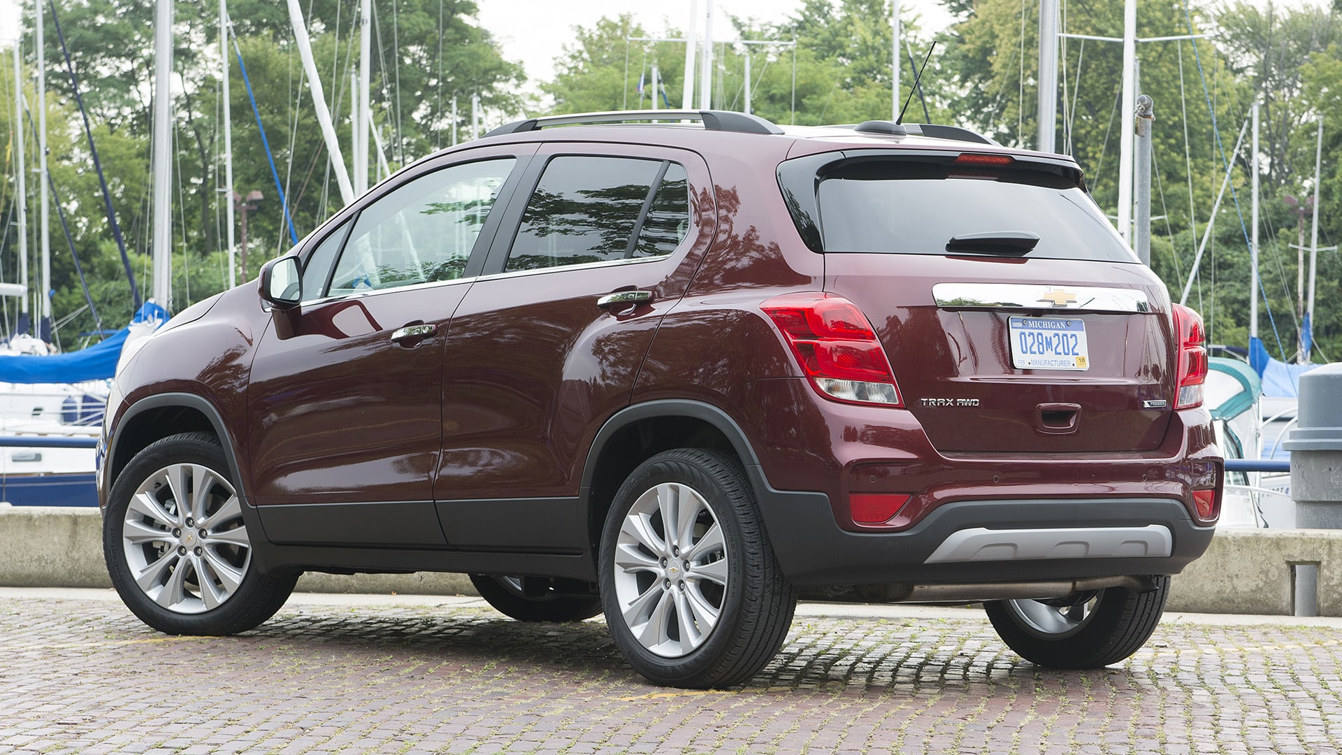 The basic baby crossover | 2017 Chevrolet Trax First Drive - Autoblog