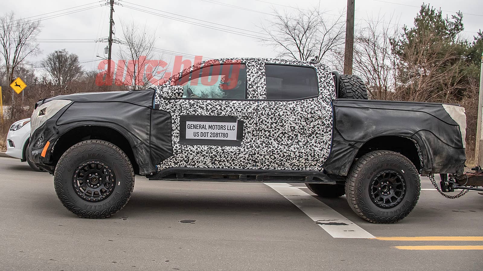 AEV-upgraded GMC Canyon AT4X, Chevy Colorado ZR2 appear in spy photos ...